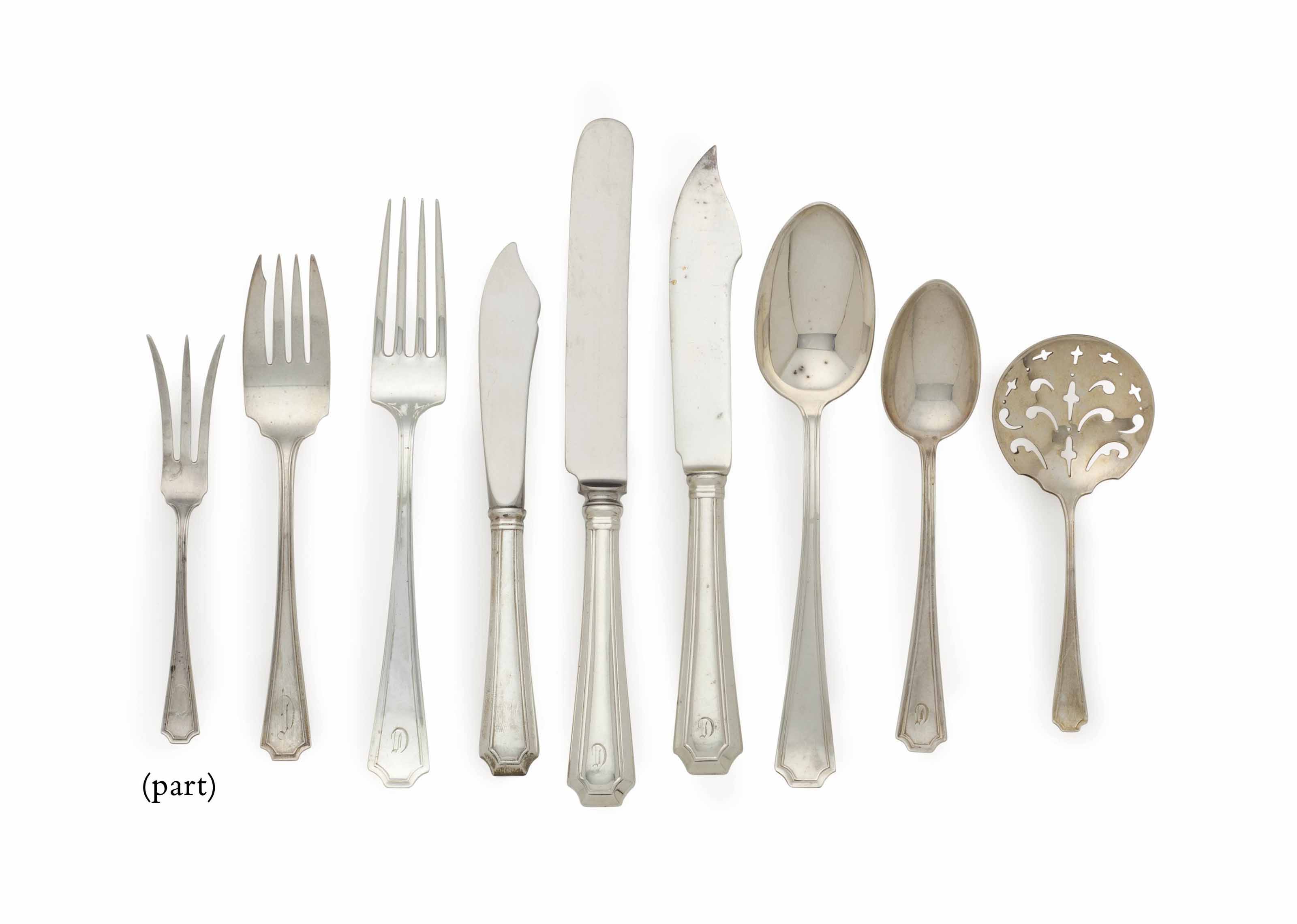 AN ASSEMBLED AMERICAN SILVER PART FLATWARE SERVICE