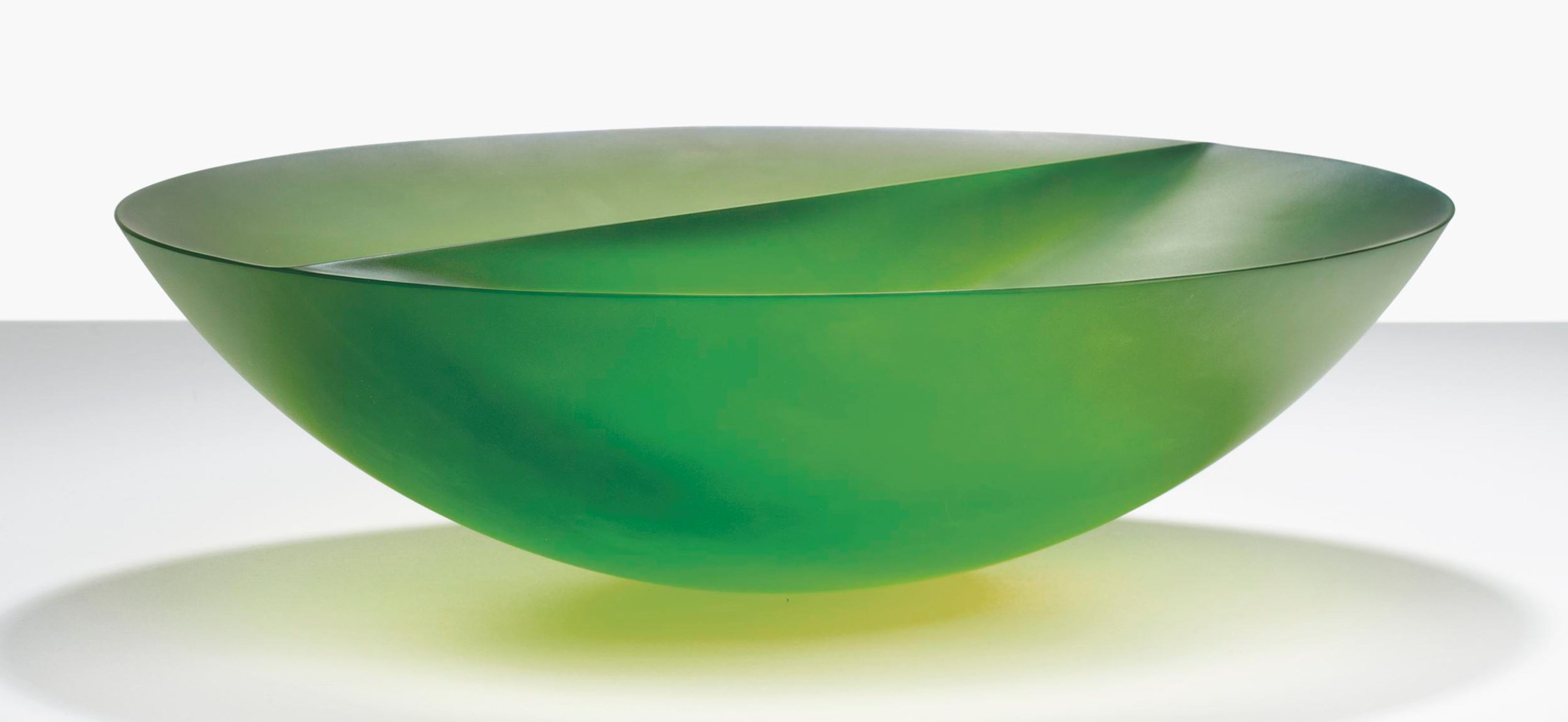FRANTISEK VÍZNER (1936-2011) , GREEN BOWL WITH LINE, 2008 | Christie's