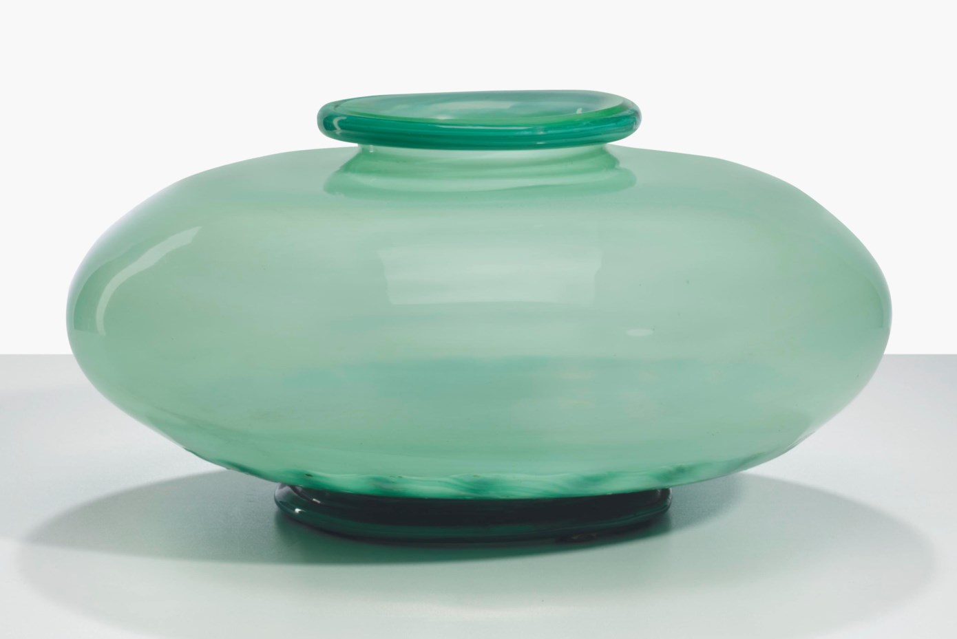 NAPOLEONE MARTINUZZI (1892-1977) FOR VENINI , A VASE, MODEL 3089, CIRCA ...
