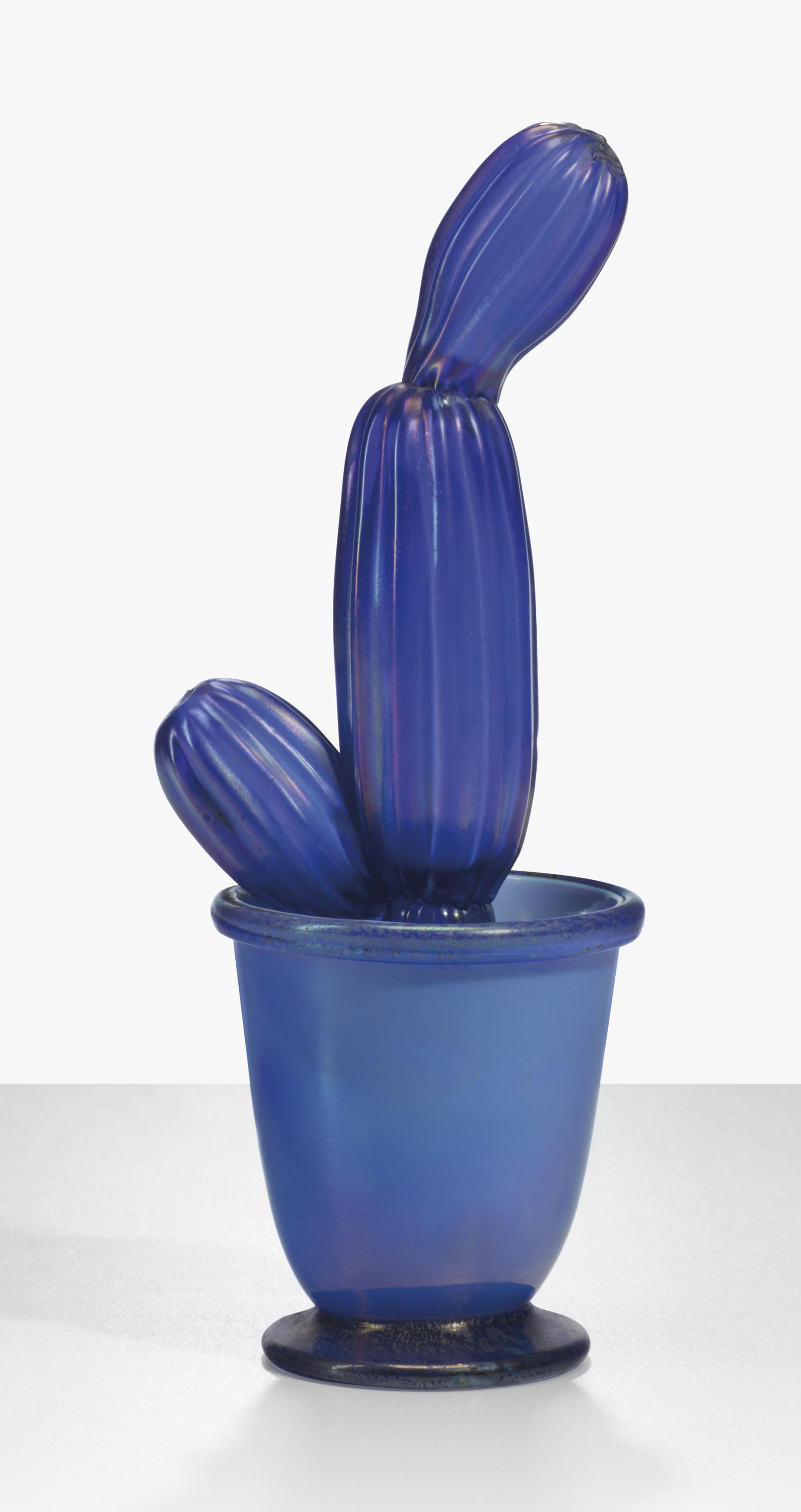 NAPOLEONE MARTINUZZI (1892-1977) FOR VENINI , A VASE, MODEL 3089, CIRCA ...