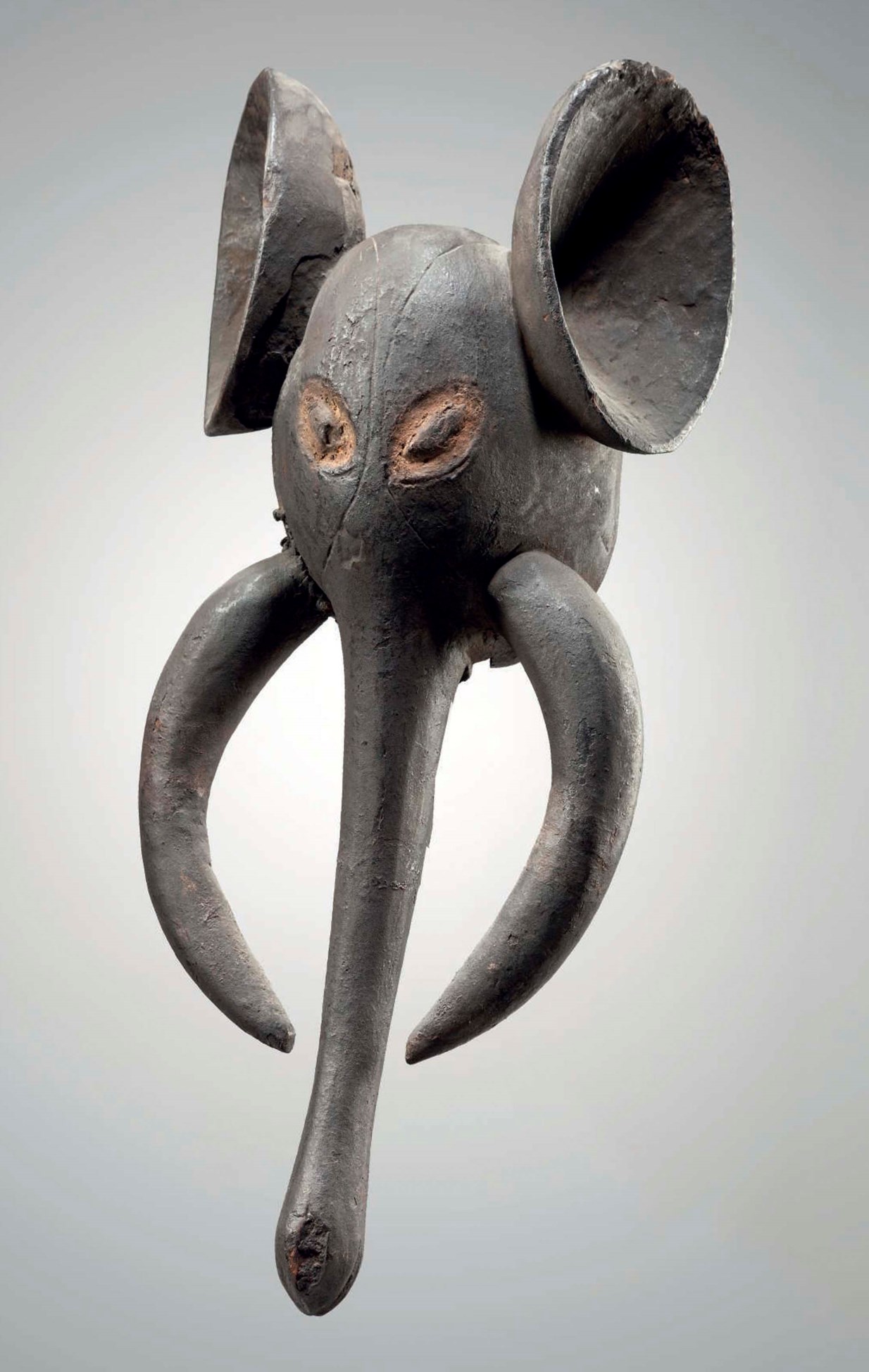 Masque éléphantElephant mask, CAMEROUN | Christie's