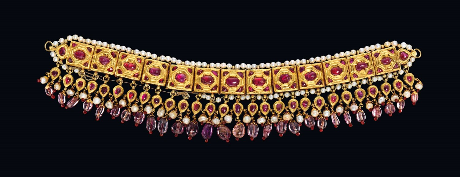 A GEMSET AND ENAMELLED GOLD CHOKER (GALSARI), NORTH INDIA, LATE 19TH ...