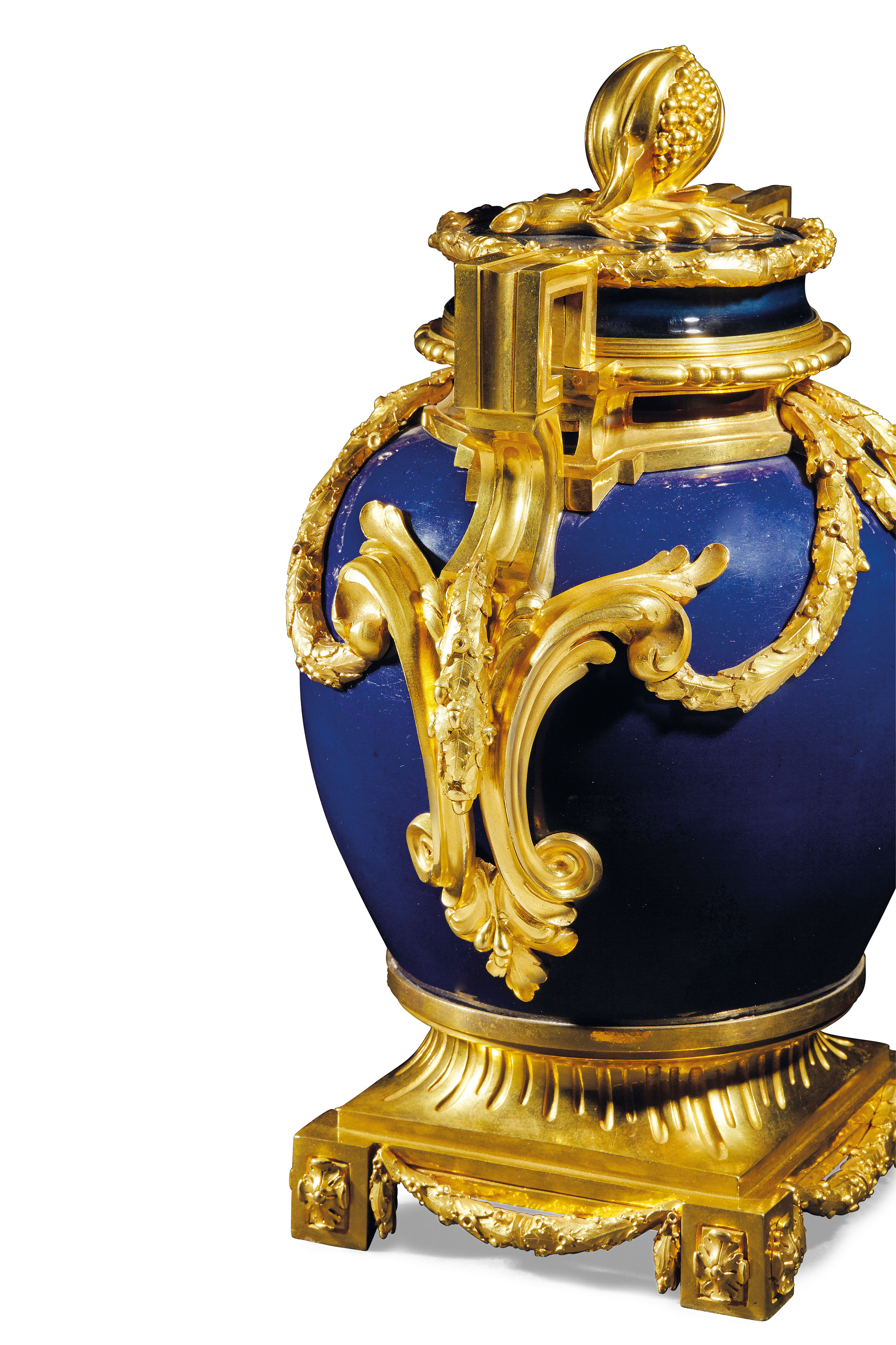 A LATE LOUIS XV ORMOLU-MOUNTED CHINESE BLUE PORCELAIN POT POURRI VASE