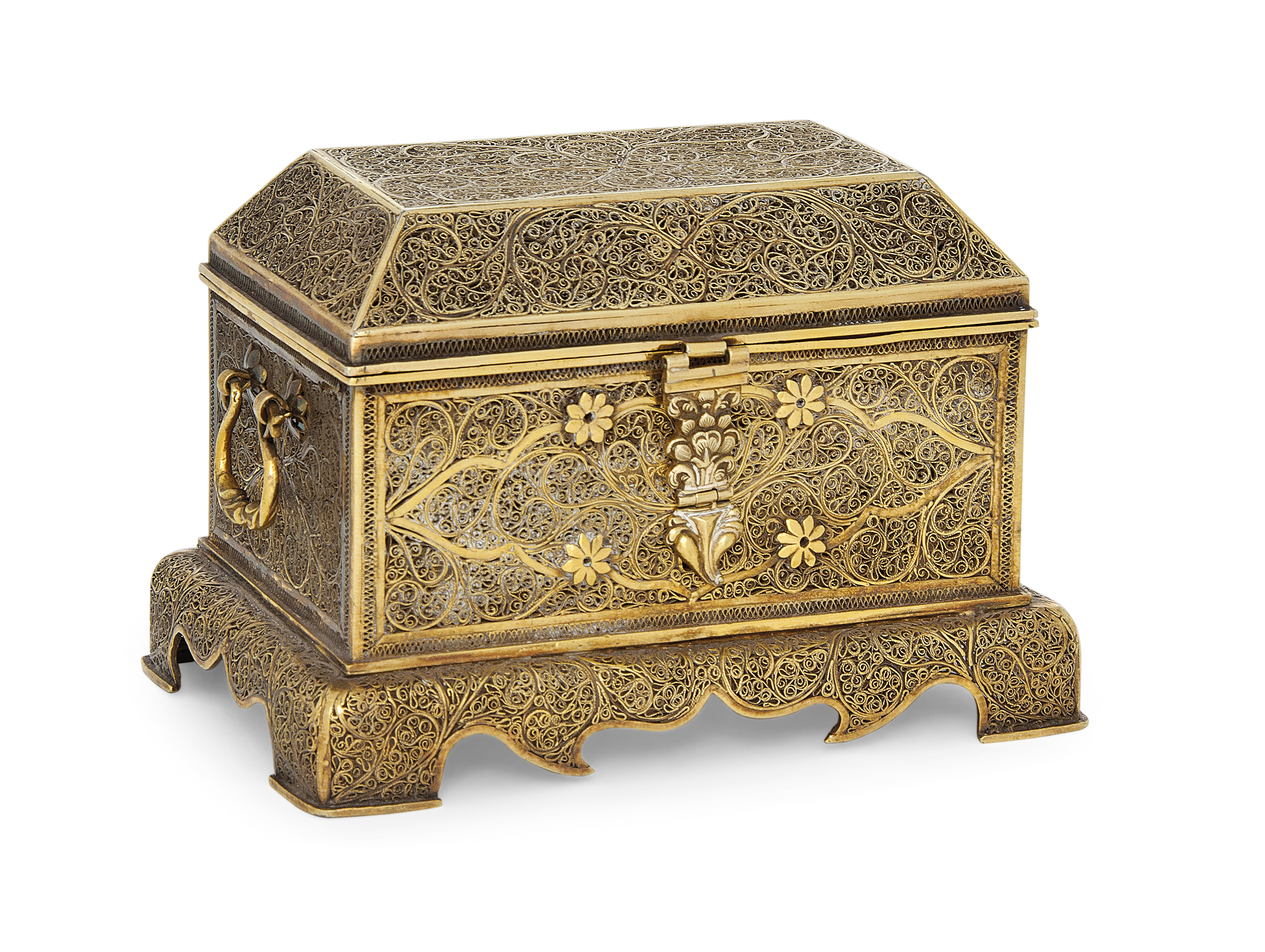 A FINE SILVER-GILT FILIGREE BOX