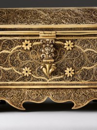 A FINE SILVER-GILT FILIGREE BOX, GOA, WESTERN INDIA, 17TH CENTURY ...