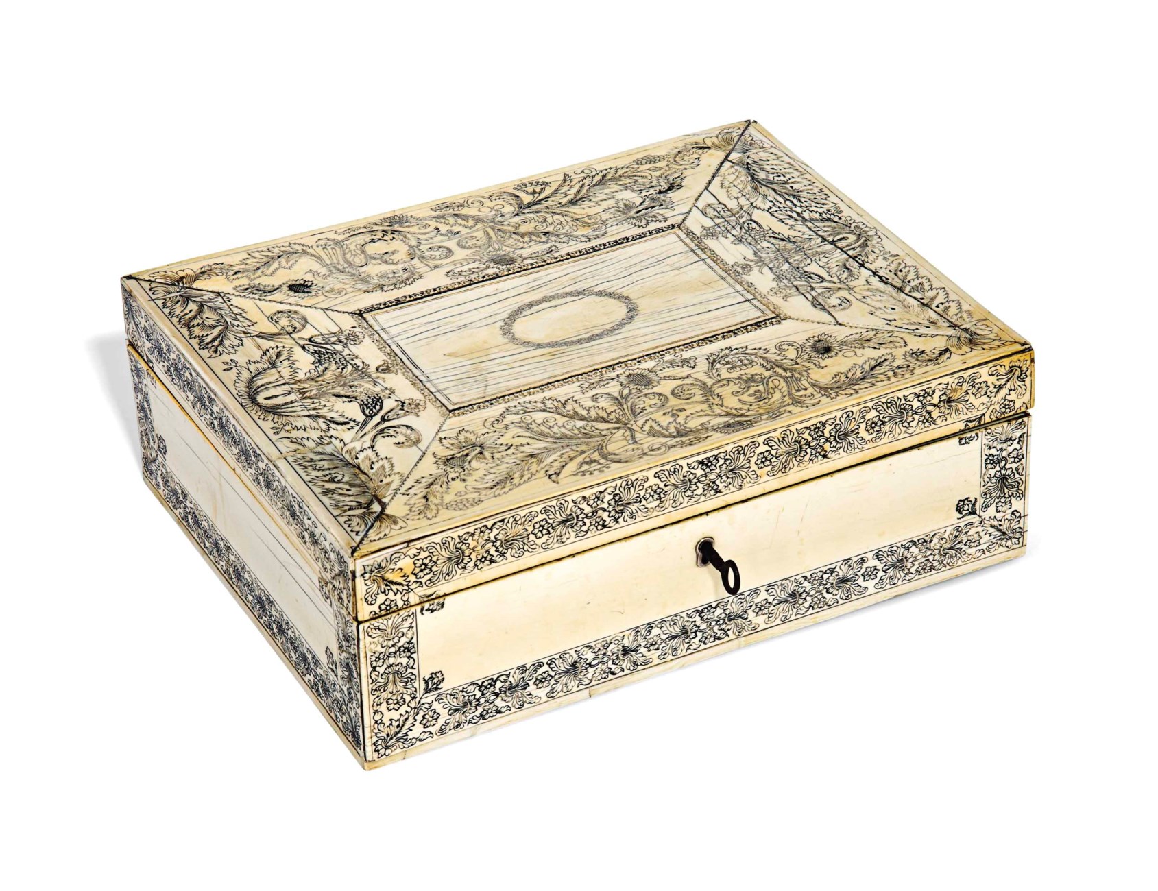 AN ANGLO-INDIAN IVORY AND SANDALWOOD BOX, VIZAGAPATAM, EARLY 19TH ...