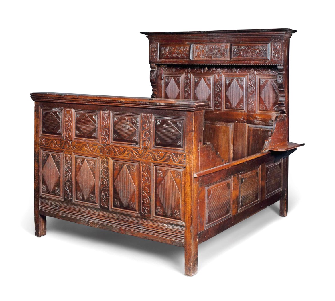 A DUTCH OR GERMAN OAK PANELLED BED, EARLY 18TH CENTURY | Christie's