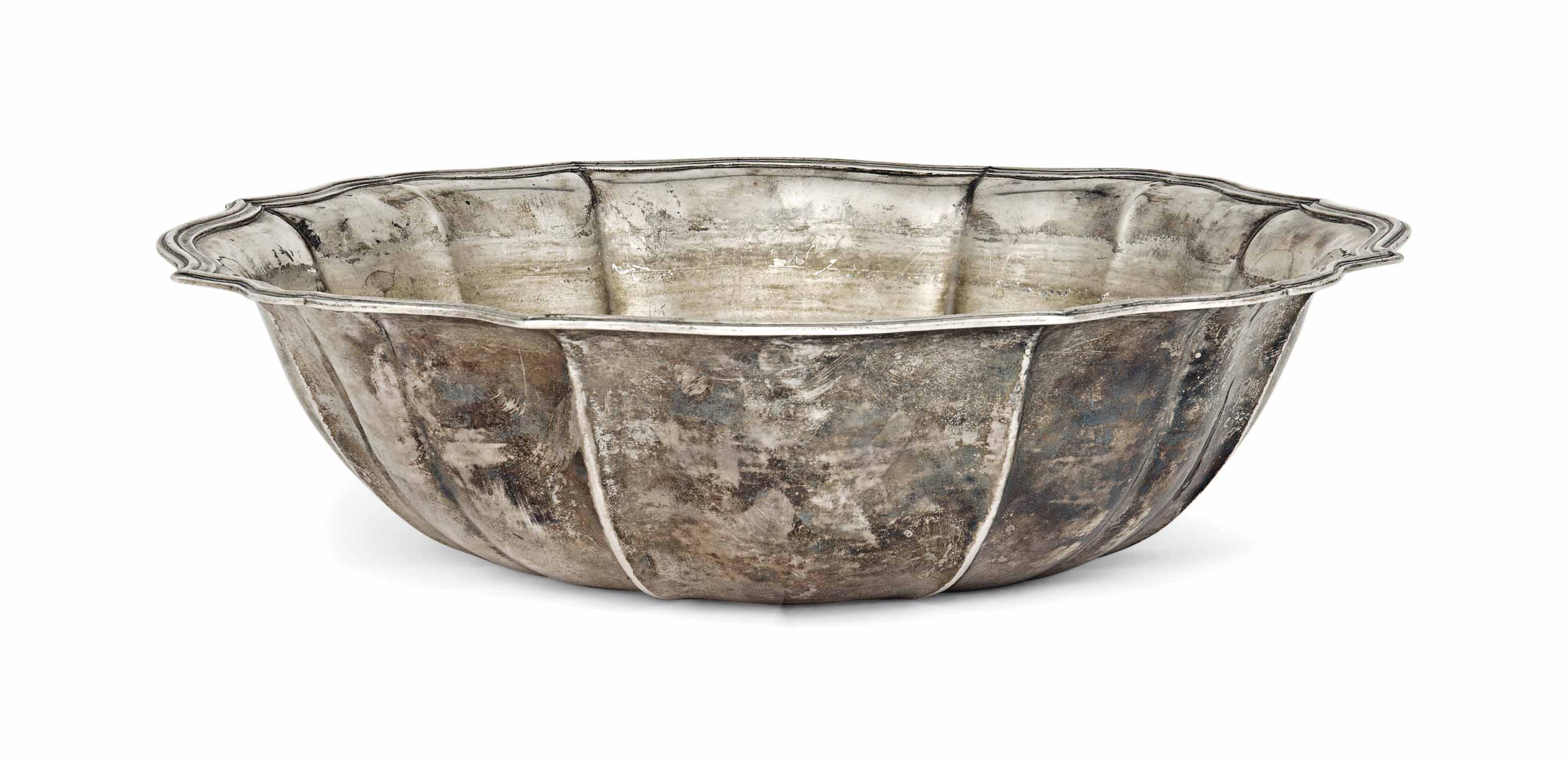 AN ITALIAN SILVER BASIN