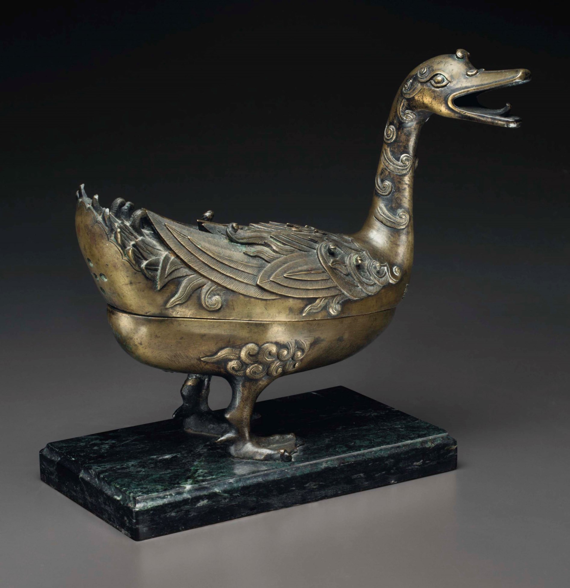 A RARE BRONZE GOOSE-FORM CENSER, 17TH-18TH CENTURY | Christie's