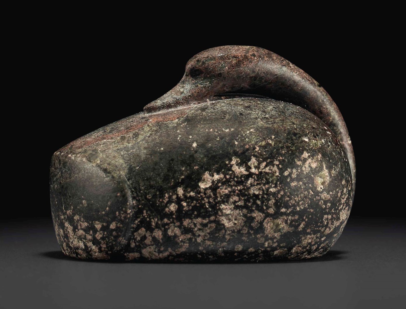 A MESOPOTAMIAN DARK STONE DUCK WEIGHT, CIRCA LATE 2ND-EARLY 1ST ...