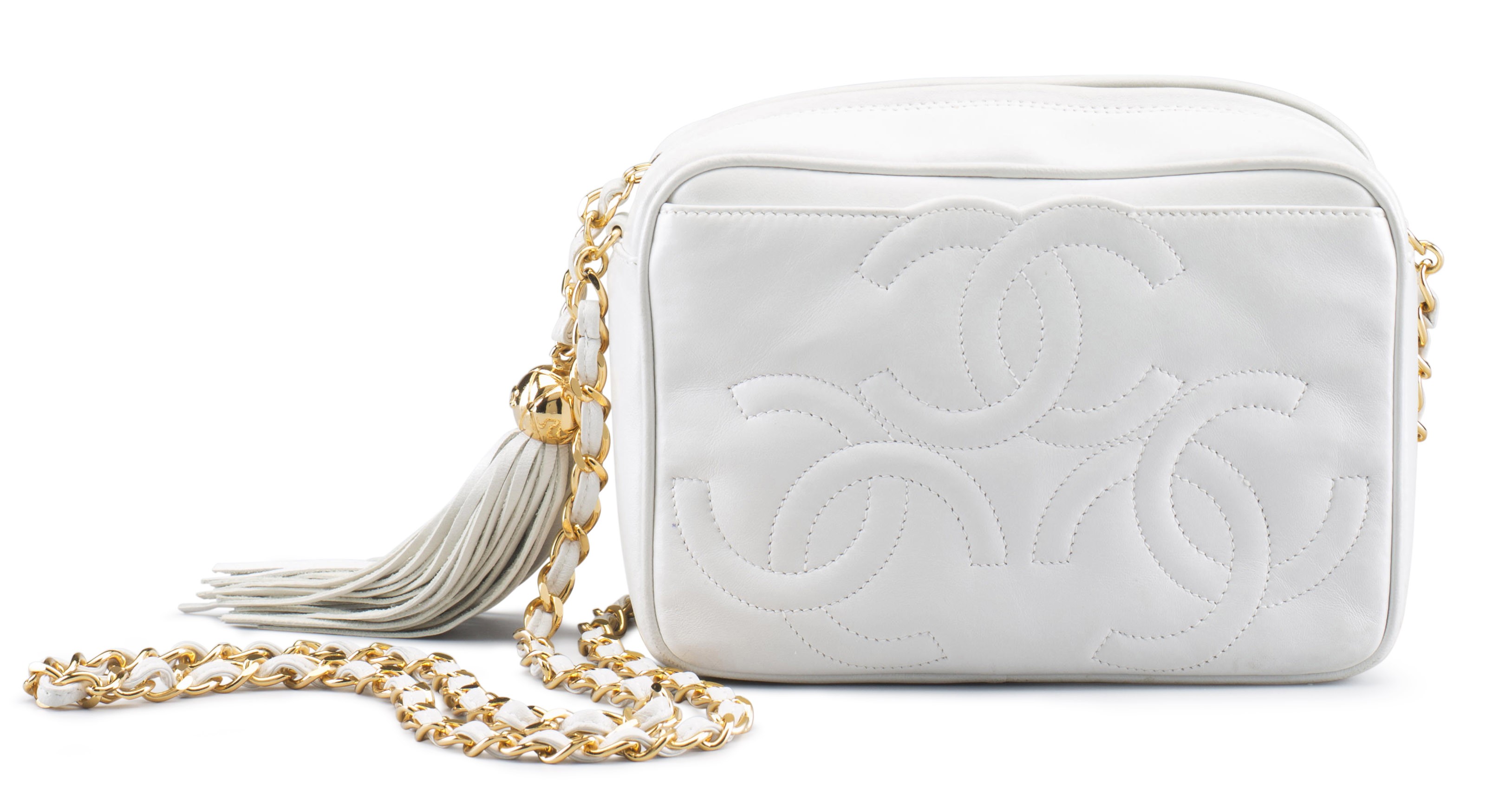 A WHITE LAMBSKIN LEATHER CAMERA BAG, CHANEL, 1994-1996 | Christie’s