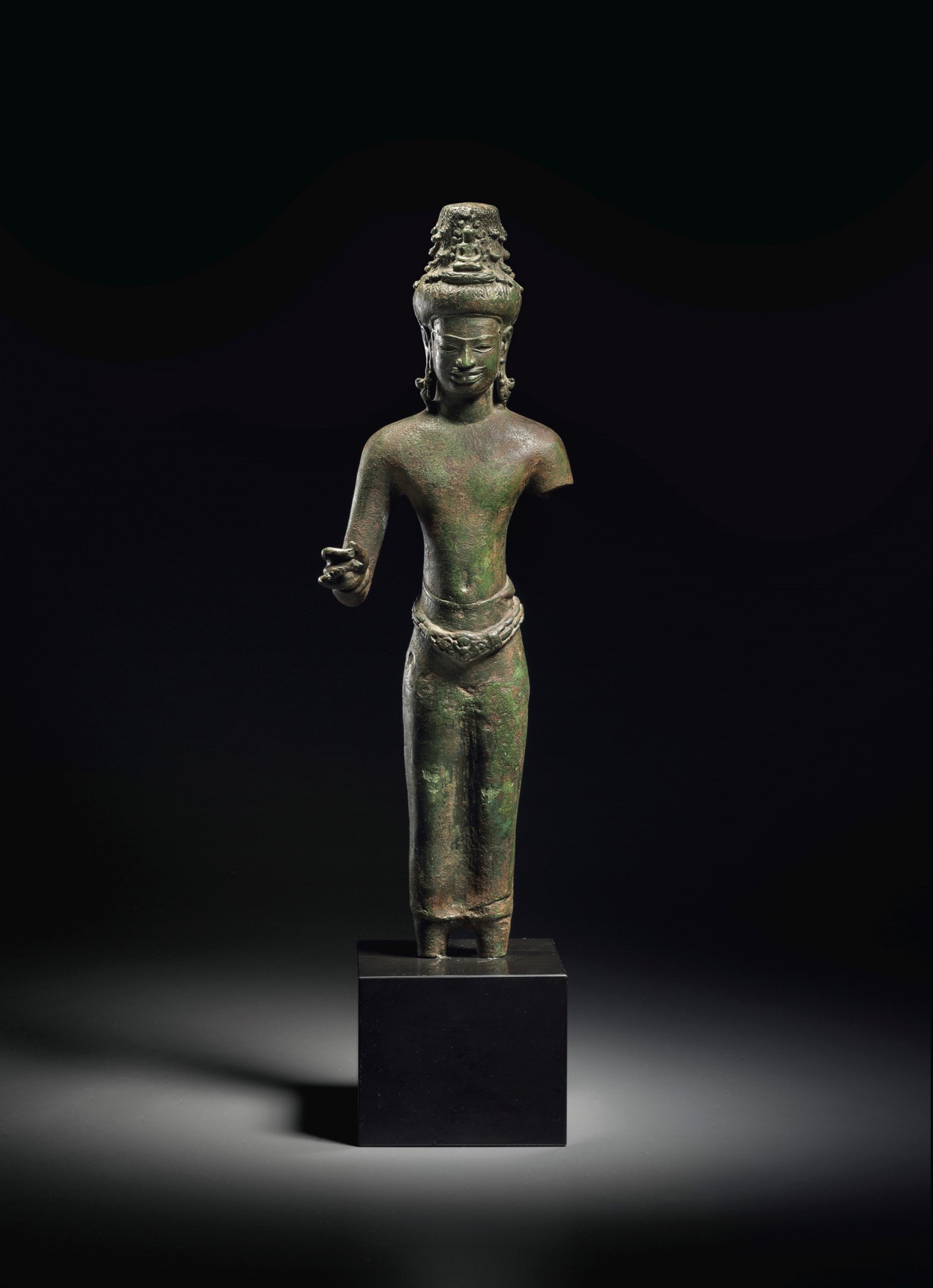 A RARE BRONZE FIGURE OF AVALOKITESHVARA , THAILAND, 8TH CENTURY ...