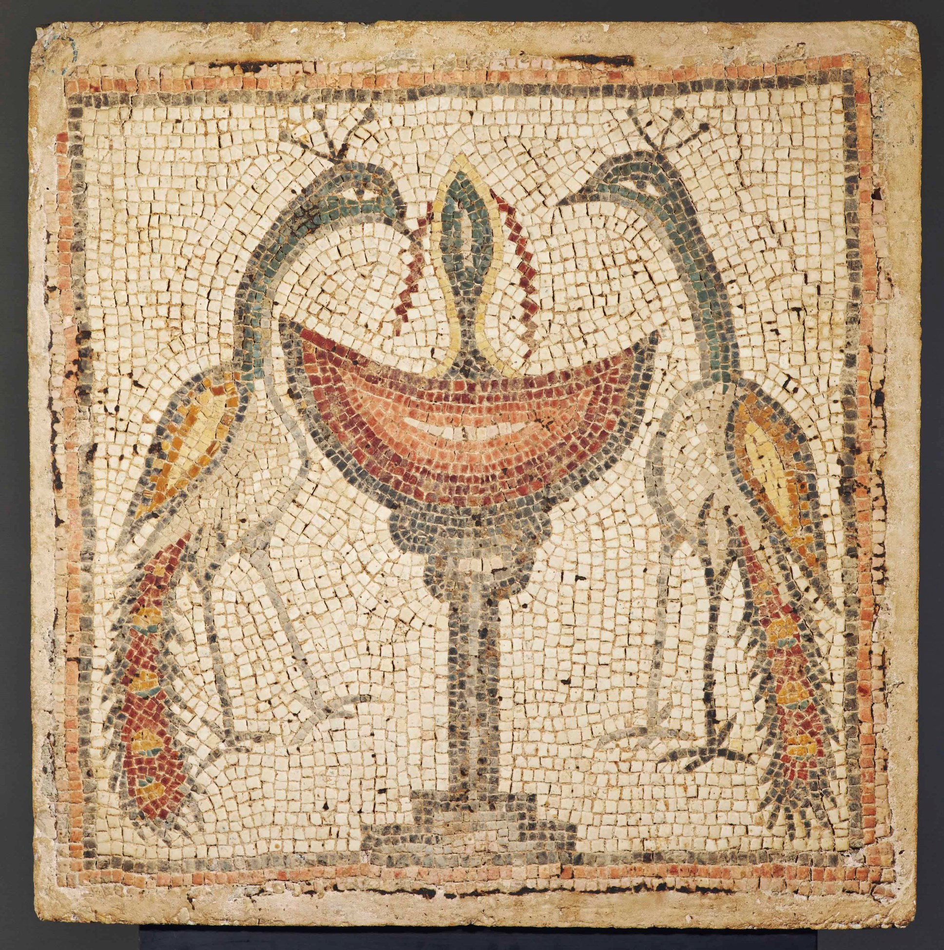 PANNEAU DE MOSAIQUE, ART BYZANTIN, CIRCA VEME-VIEME SIECLE APRES J.C ...