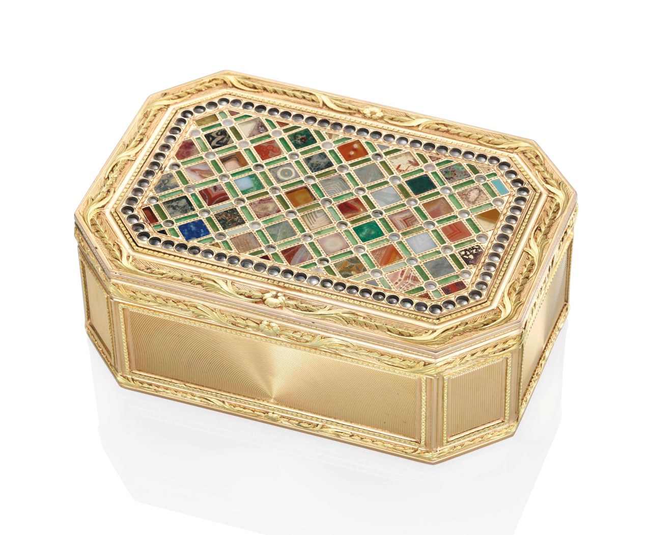 A GERMAN VARI-COLOUR GOLD SNUFF-BOX SET WITH A HARDSTONE PLAQUE, MAKER ...