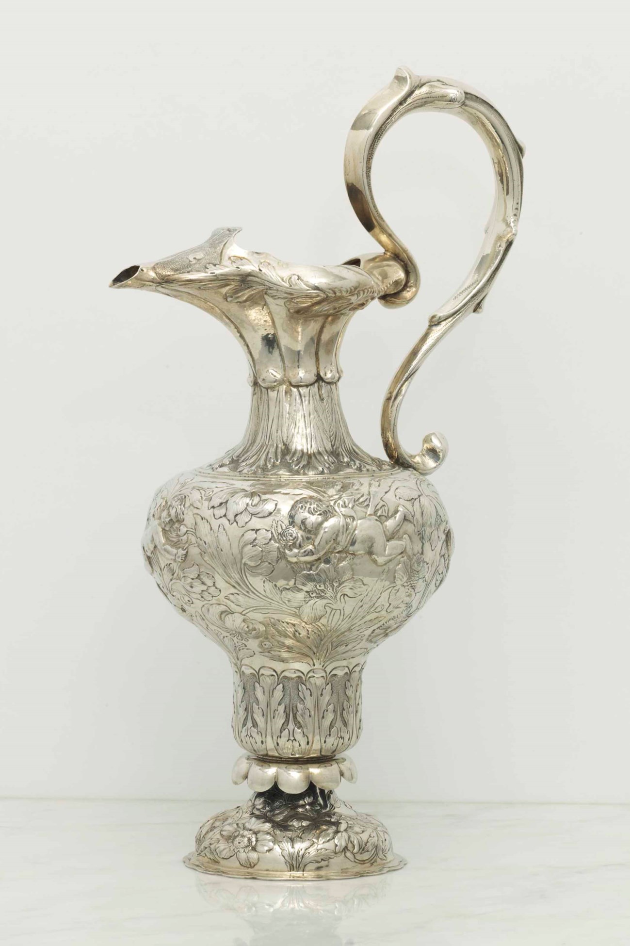 A DUTCH SILVER EWER, THE HAGUE, 1660, MAKER'S MARK A FIGURE, POSSIBLY ...