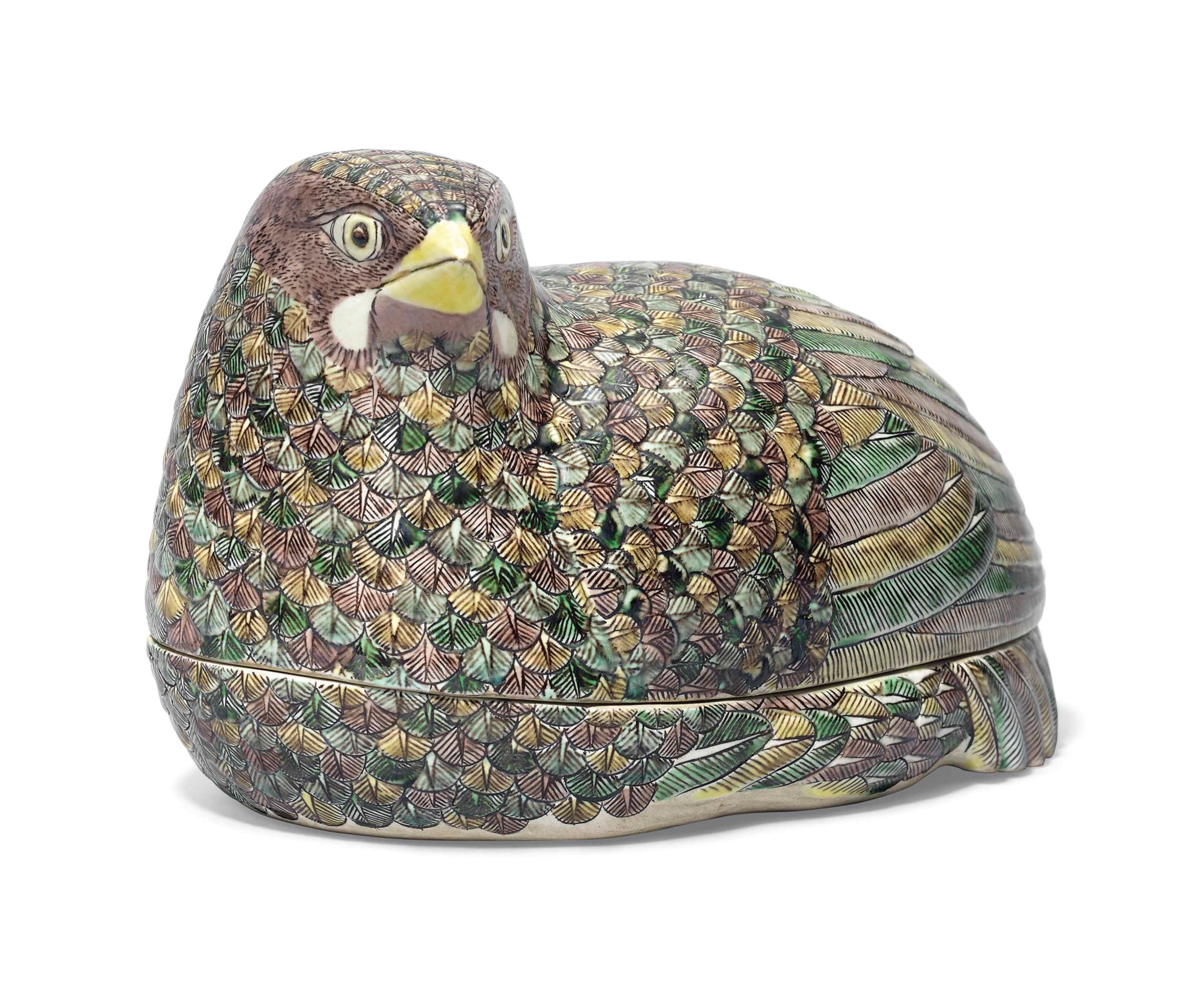 A CHINESE `QUAIL' BOX AND COVER, 19TH/20TH CENTURY | Christie's