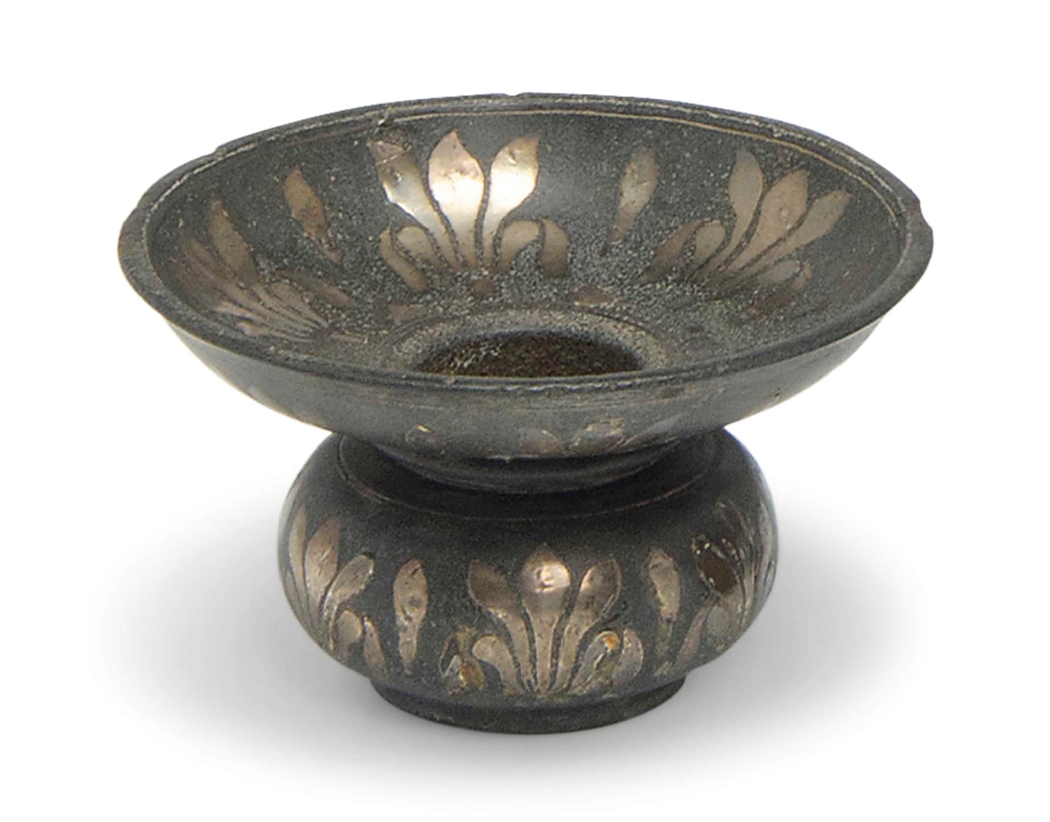 A SILVER-INLAID (BIDRI) SPITTOON, BIDAR, DECCAN, INDIA, 17TH CENTURY ...