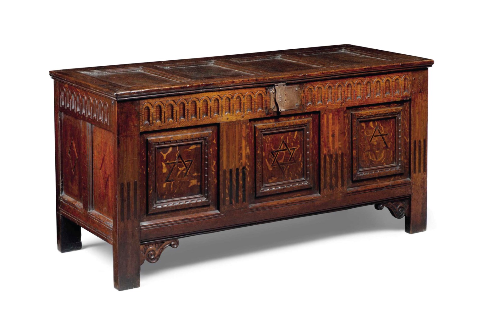 A JAMES I OAK AND INLAID PANELLED CHEST, EARLY 17TH CENTURY | Christie's