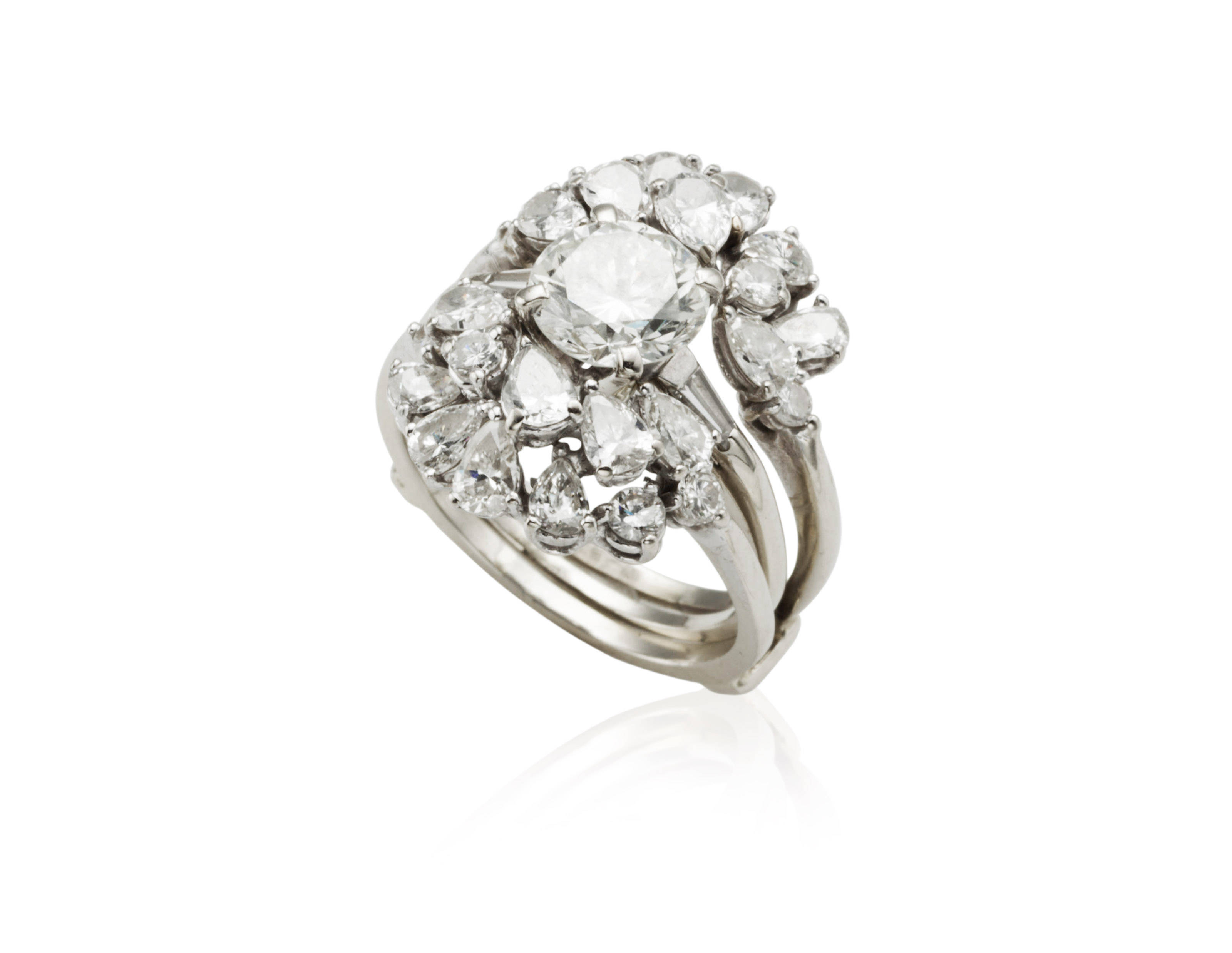 DIAMOND SOLITAIRE RING AND JACKET, | Christie’s
