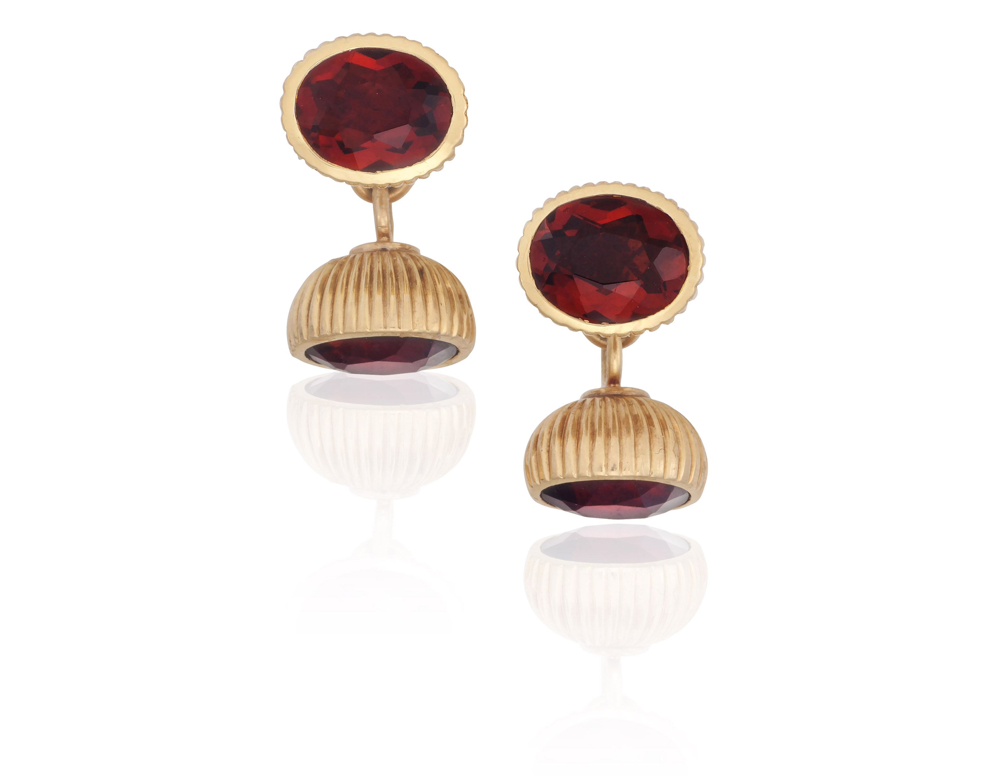 GOLD AND GARNET CUFFLINKS, | Christie’s