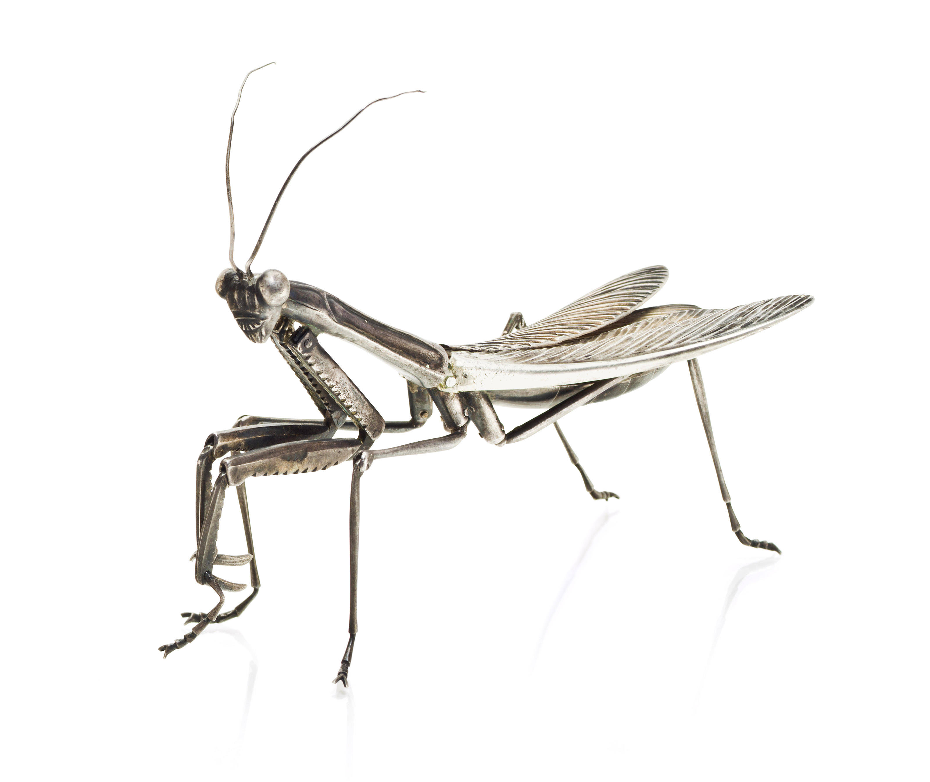 A SILVER ARTICULATED MODEL OF A PRAYING MANTIS, SIGNED KOZAN (TAKASE ...
