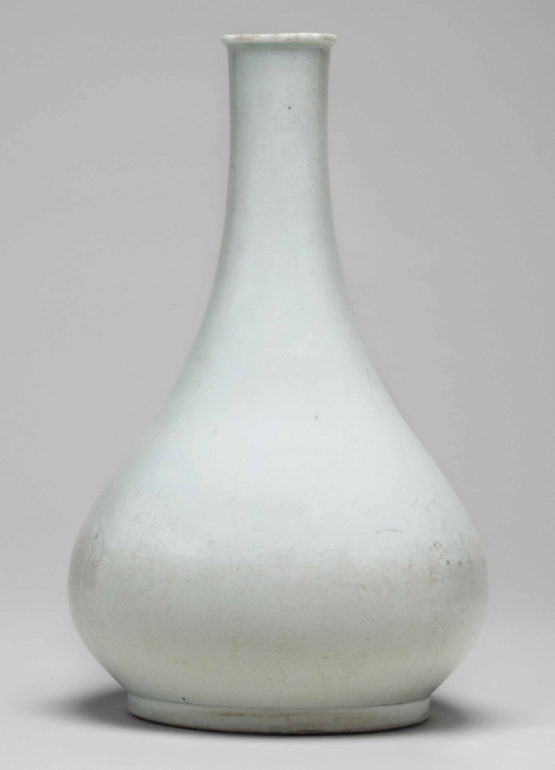 A Large White Porcelain Jar, Joseon dynasty (18th century) | Christie's