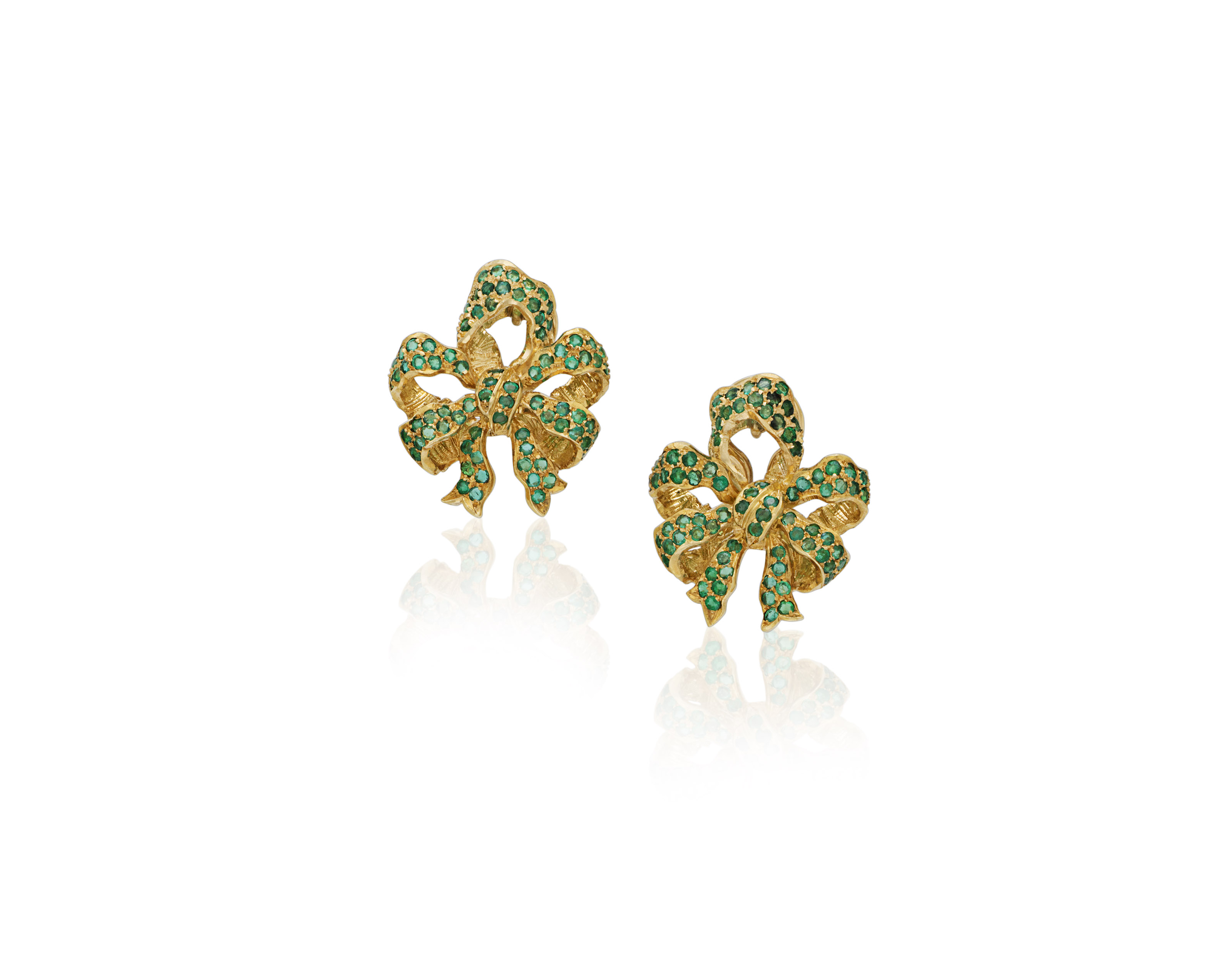 BUCCELLATI EMERALD BOW EARRINGS, | Christie’s