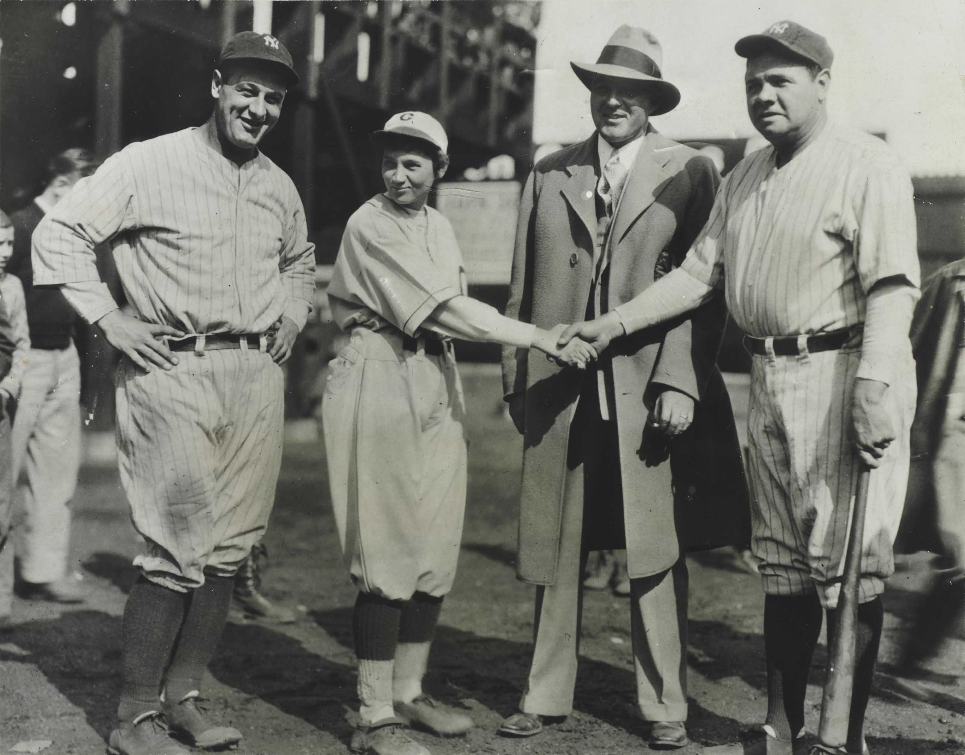 BABE RUTH, LOU GEHRIG & JACKIE MITCHELL PHOTOGRAPH
