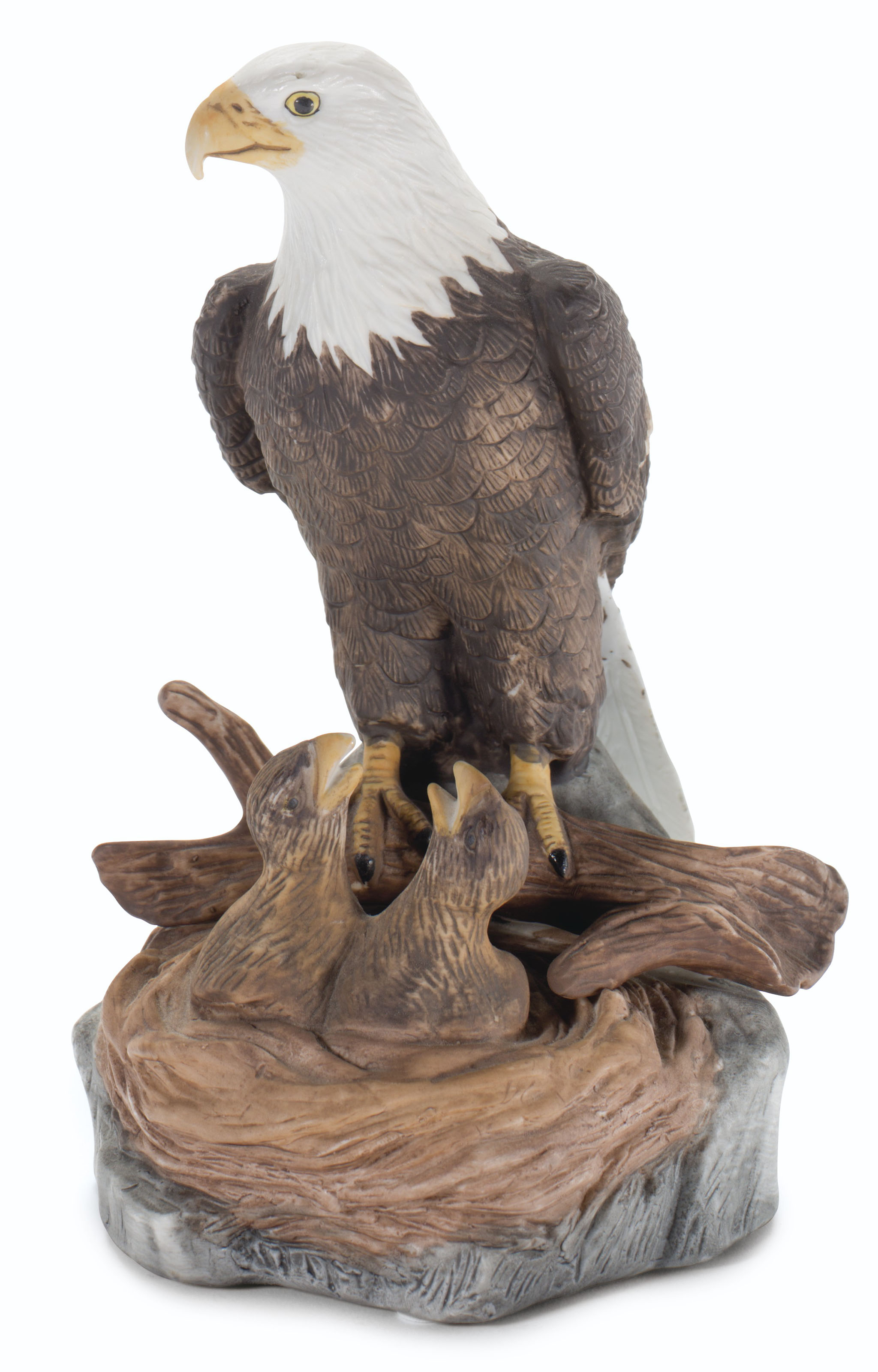 A MERCURIES USA PORCELAIN MODEL OF A NESTING AMERICAN BALD EAGLE ...