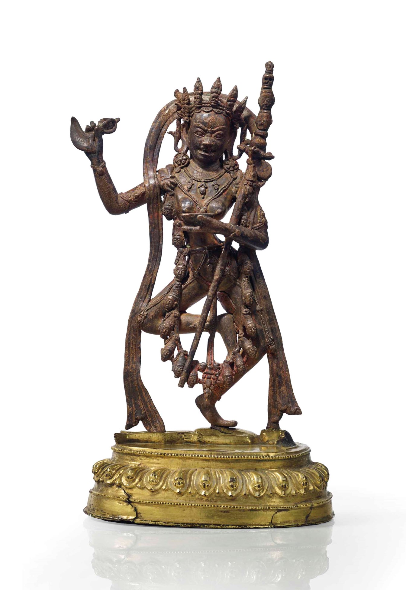 STATUE DE VAJRAVARAHI EN BRONZE, TIBET, XVIEME SIECLE | Christie's