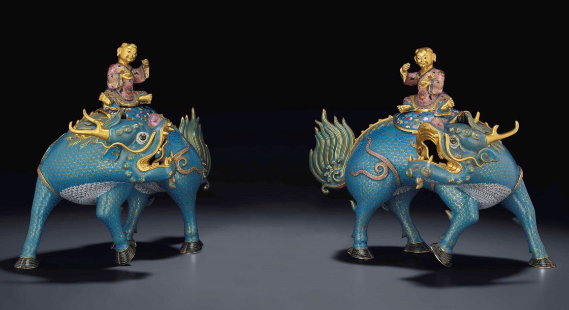 RARE PAIRE DE BRULE-PARFUM EN EMAUX CLOISONNES, CHINE, DYNASTIE QING ...