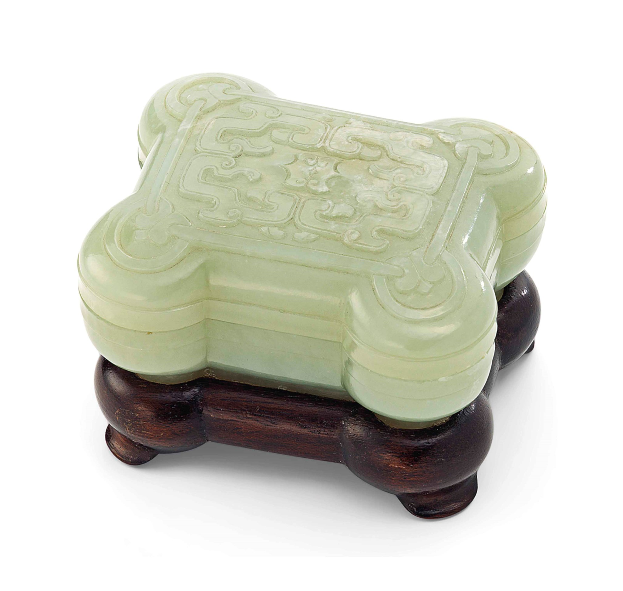 A SMALL CHINESE CELADON JADE BOX AND COVER, 18TH/19TH CENTURY | Christie's