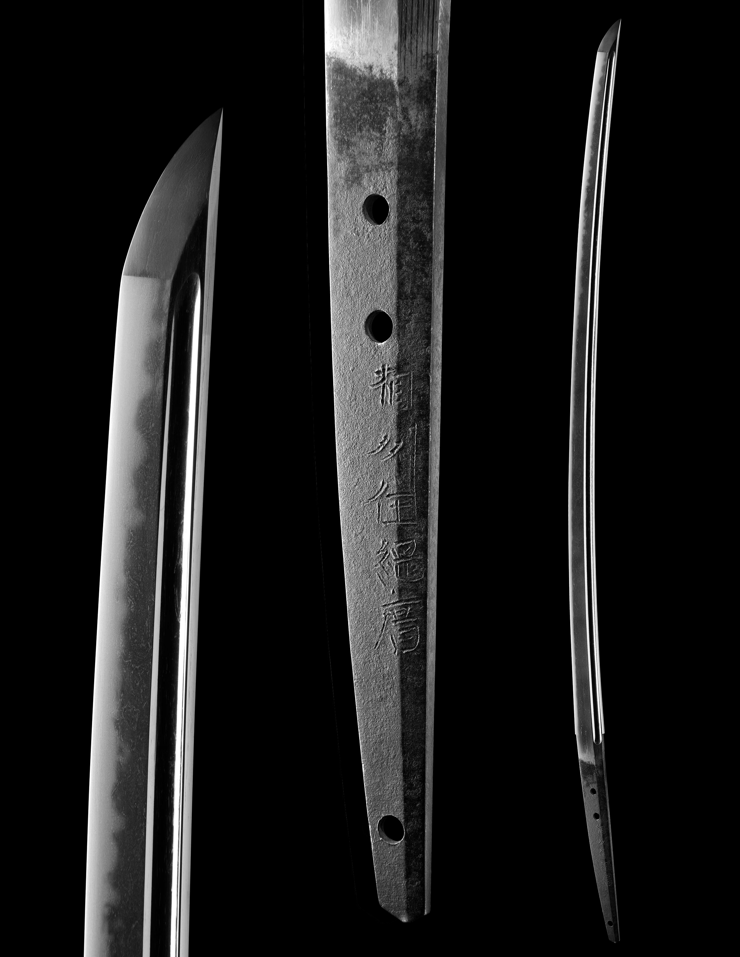 A SUE SOSHU KATANA, SIGNED SOSHU JU TSUNAHIRO, MUROMACHI PERIOD (15TH ...