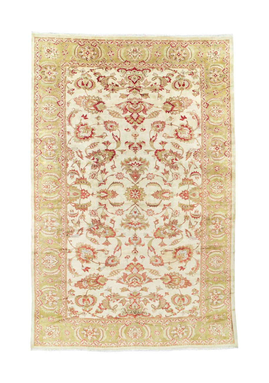 A FINE NORTH WEST PERSIA CARPET OF ZIEGLER DESIGN