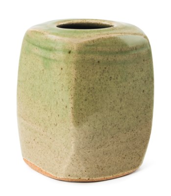 DAVID LEACH (1911 - 2005)THE LOWERDOWN POTTERY (20TH CENTURY)THE LEACH ...