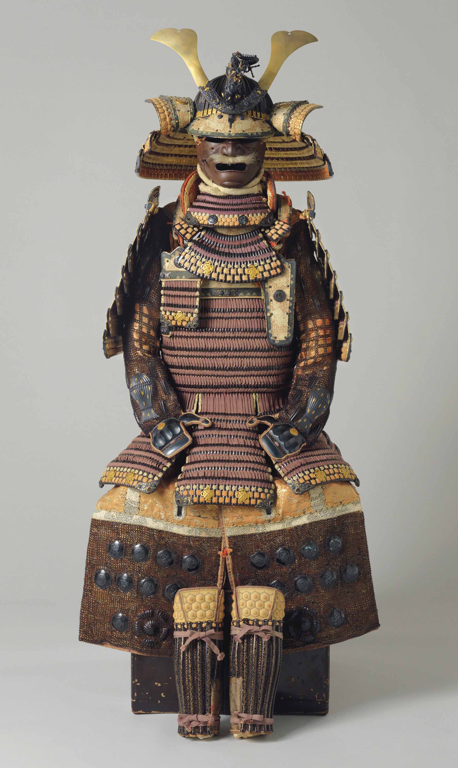 A PURPLE LACED DAIMYO YOROI (ARMOR) , EDO PERIOD (17TH - 18TH CENTURY ...