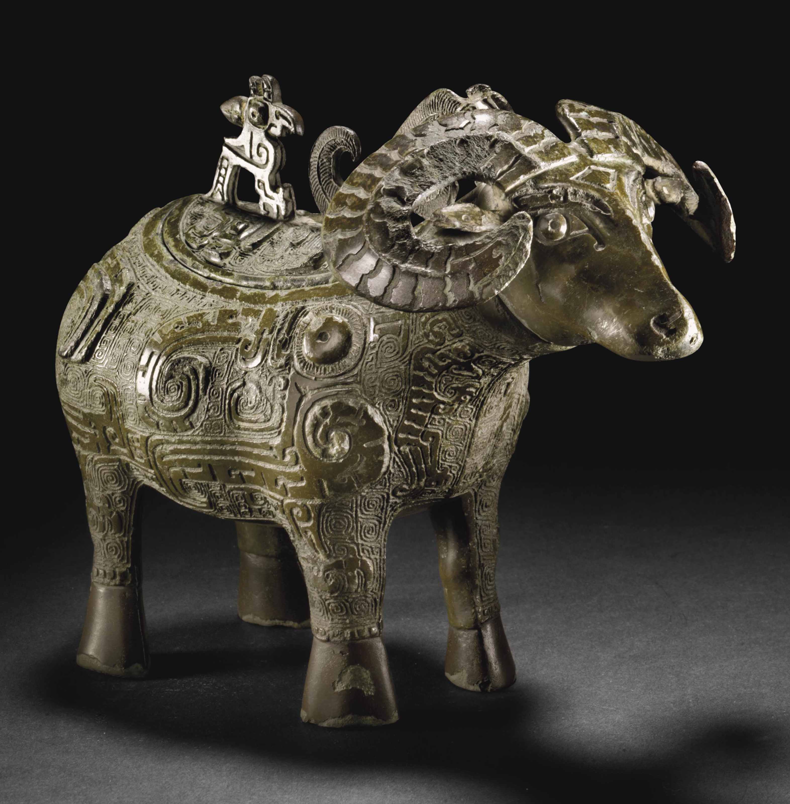 Shang Dynasty Bronze Ritual Vessel