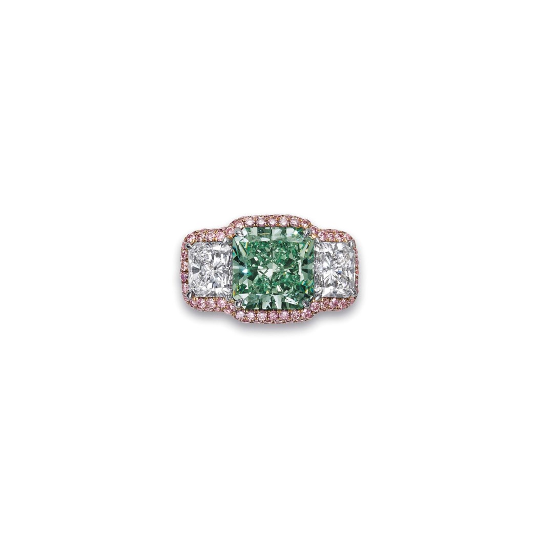 A RARE COLORED DIAMOND AND DIAMOND RING | Christie's