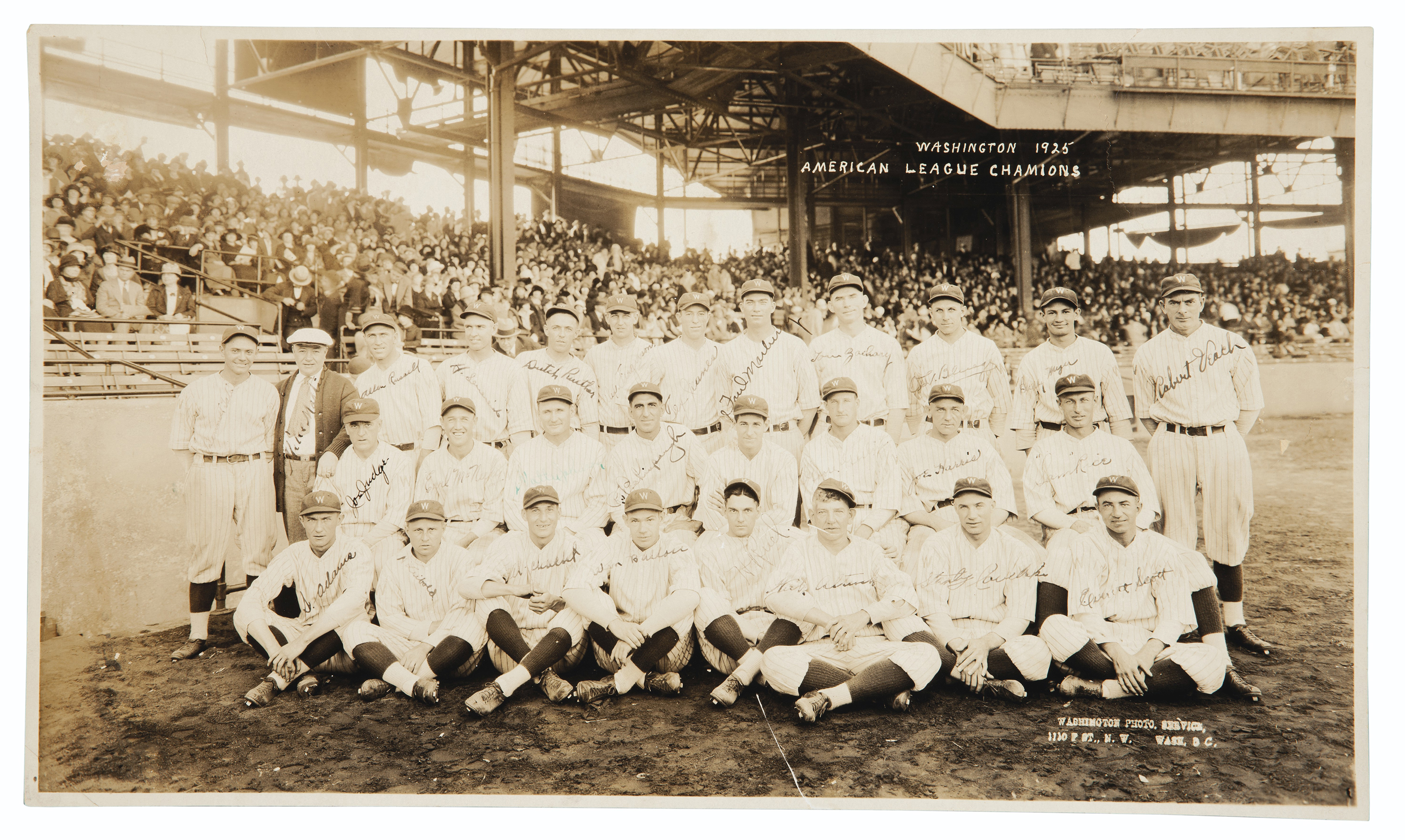 1925 WASHINGTON SENATORS SIGNED TEAM PHOTOGRAPH, | Christie’s