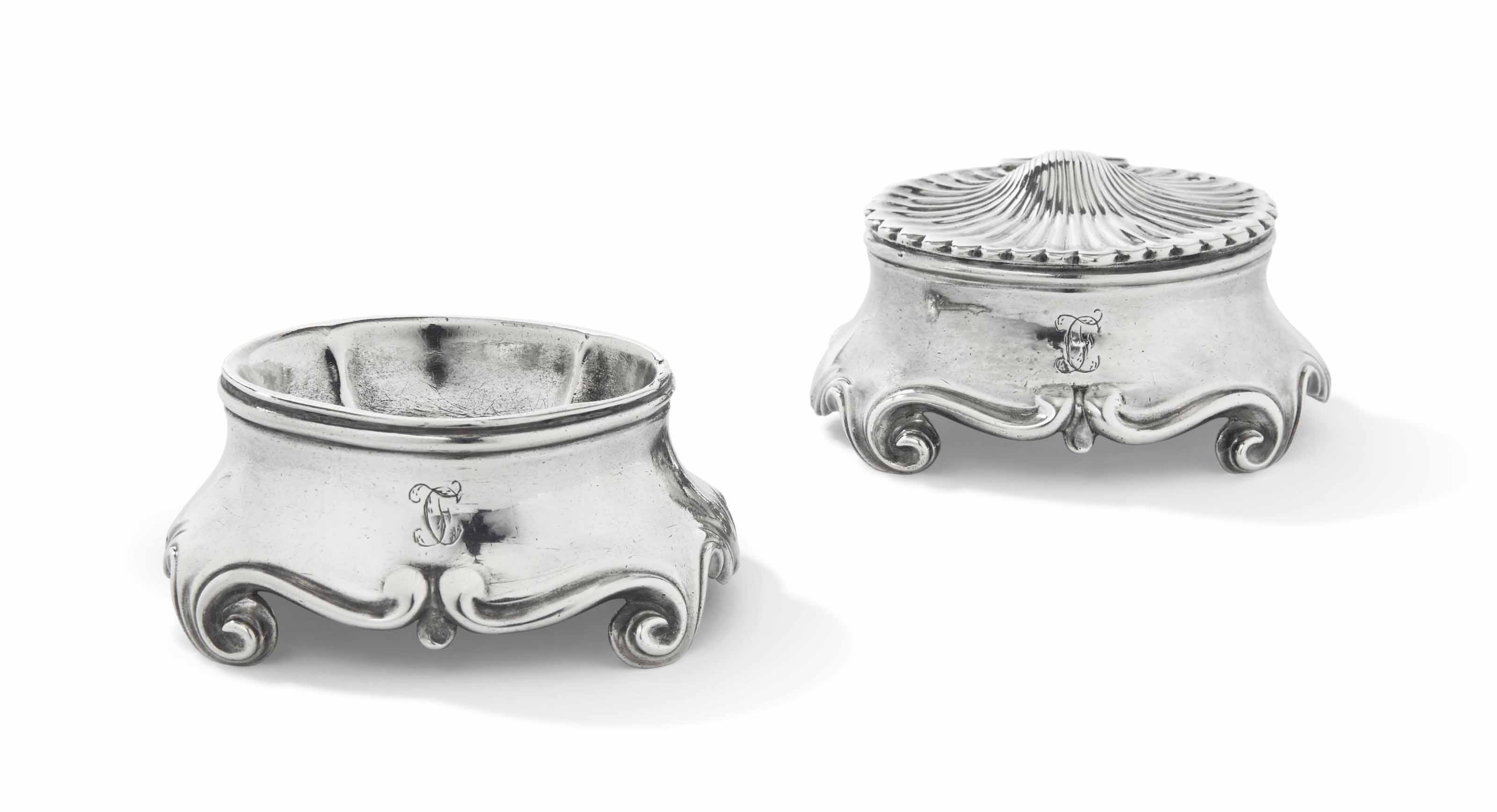 PAIRE DE SALIERE POIVRIERE EN ARGENT , PAR GEORGES MOYSSET, TOULOUSE ...