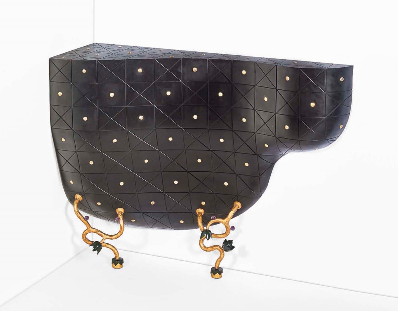 ELIZABETH GAROUSTE NÉE EN 1949 ET MATTIA BONETTI NÉ EN 1953, Console ...