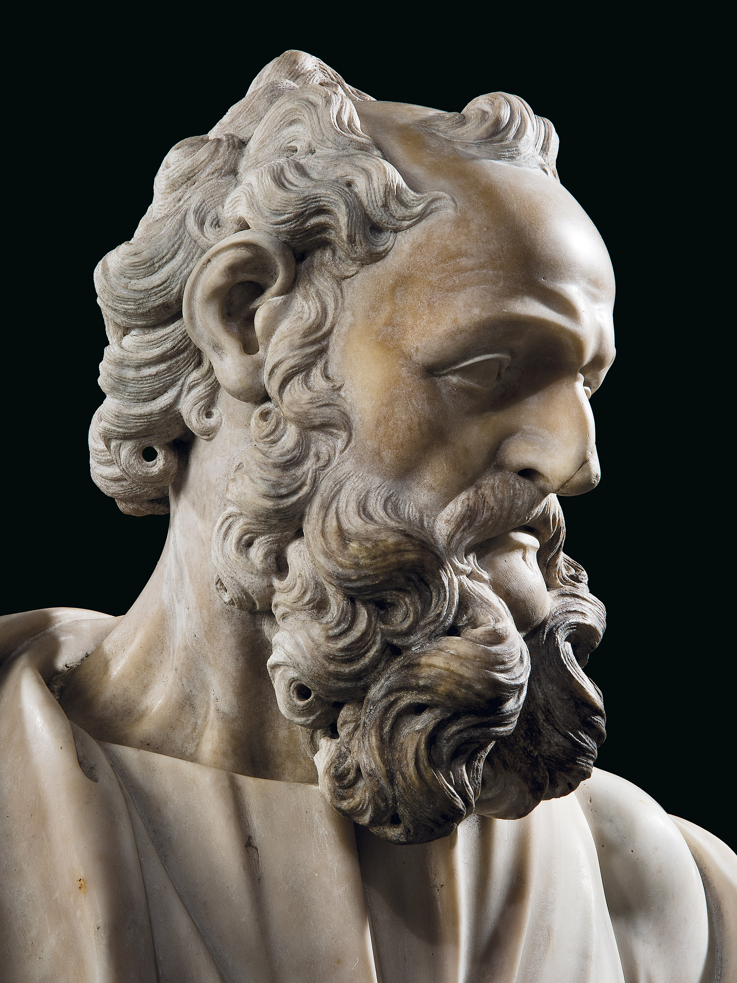 BUSTE EN MARBRE REPRESENTANT UN PHILOSOPHE