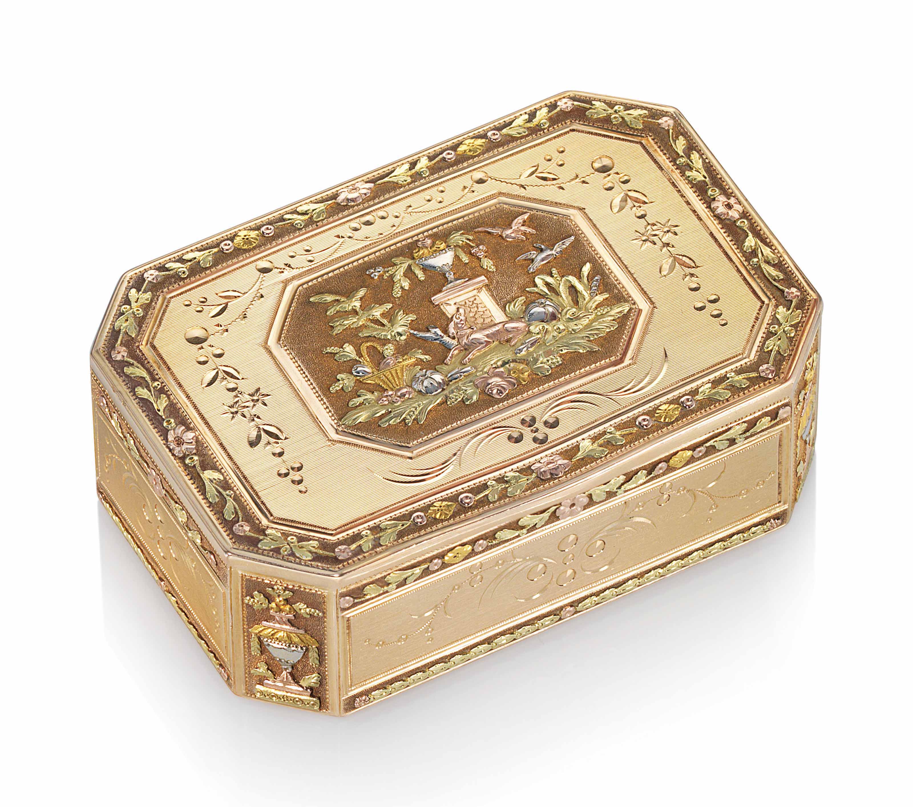 A SWISS VARI-COLOUR GOLD PATCH-BOX, GENEVA, CIRCA 1820 | Christie's