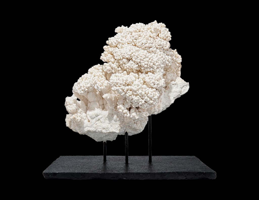 A SPECIMEN OF BOTRYOIDAL ARAGONITE, IGHOUD, MOROCCO | Christie’s