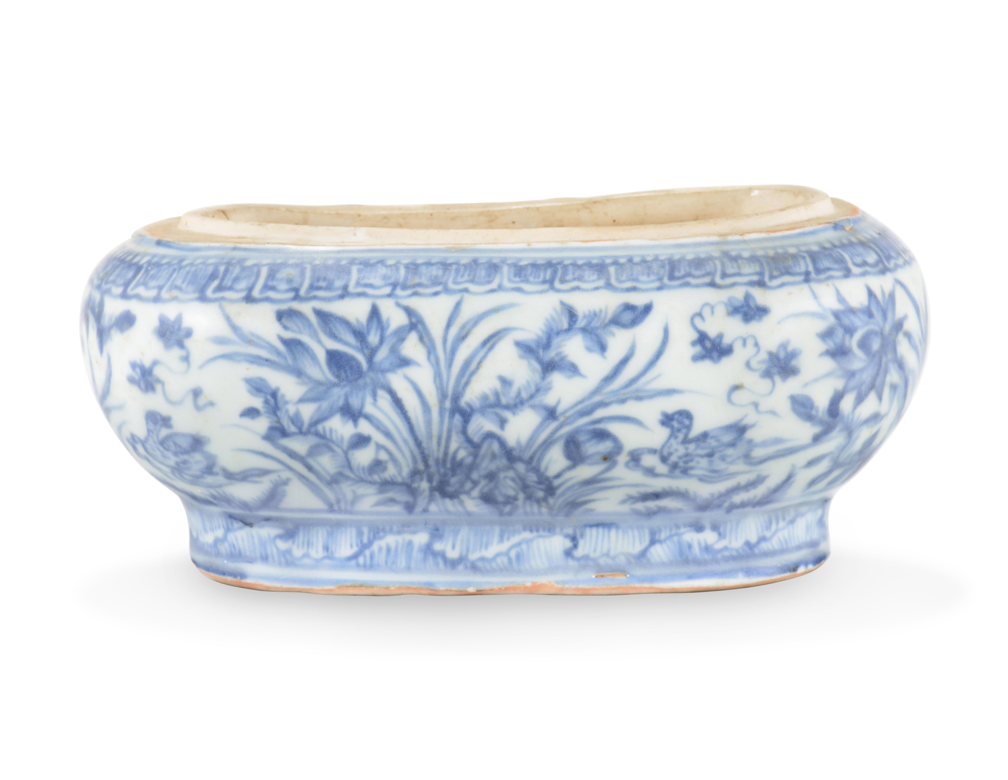 A CHINESE BLUE AND WHITE OVAL 'DUCK AND LOTUS POND' BOX, MING DYNASTY ...