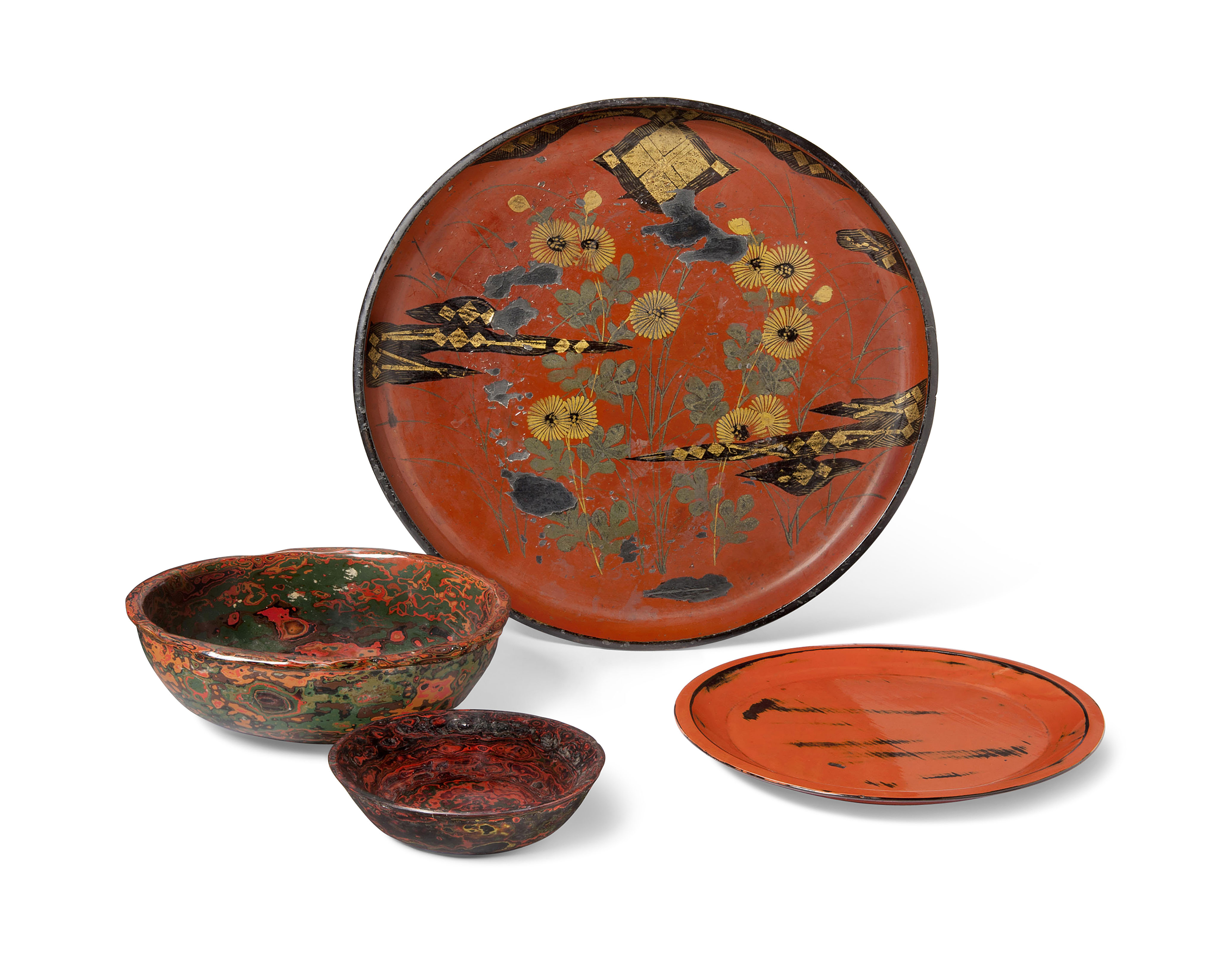 A JAPANESE LACQUER TRAY, DISH AND TWO BOWLS, EDO PERIOD (19TH CENTURY ...