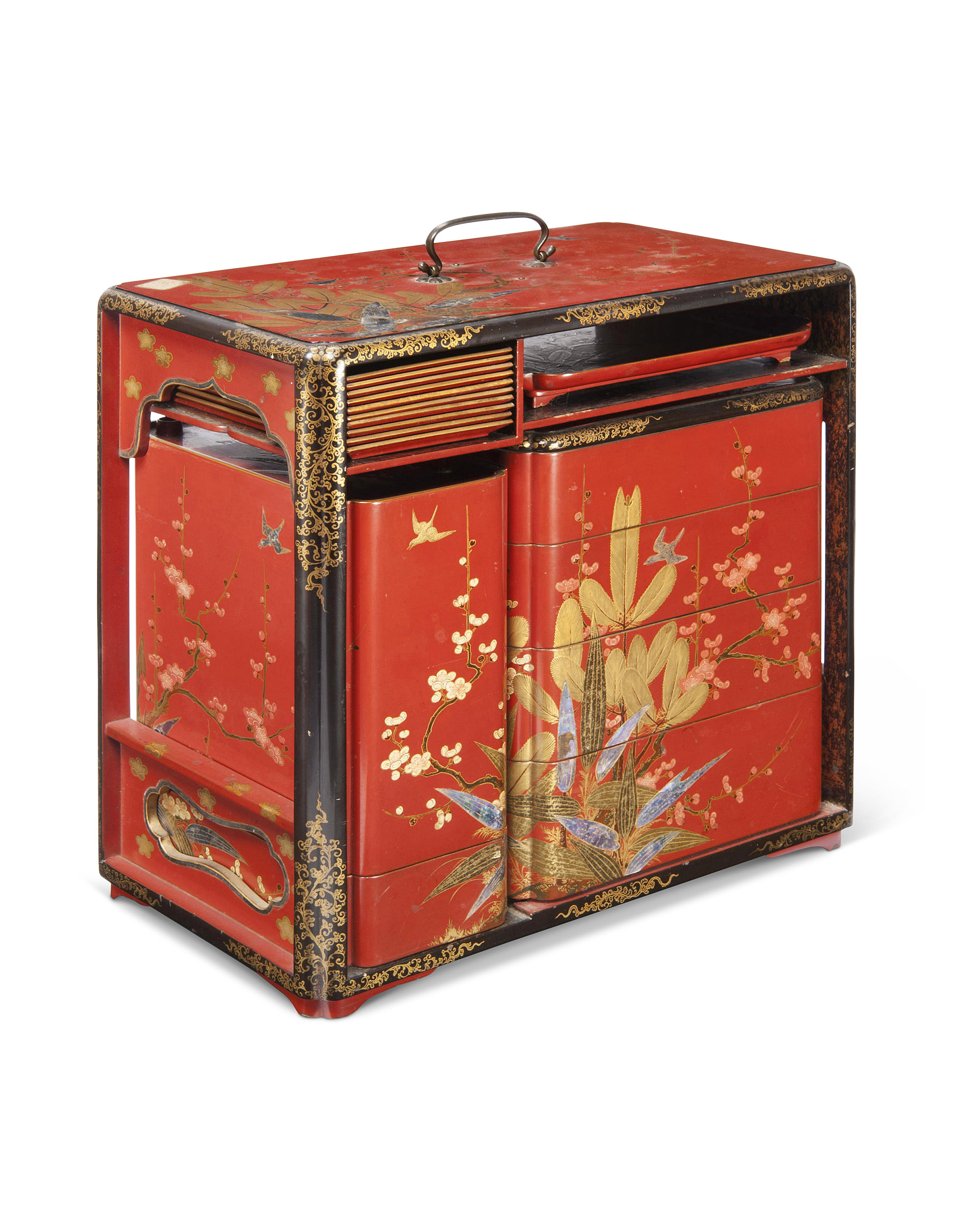 A JAPANESE LACQUER PICNIC SET (SAGEJUBAKO), EDO PERIOD (19TH CENTURY ...