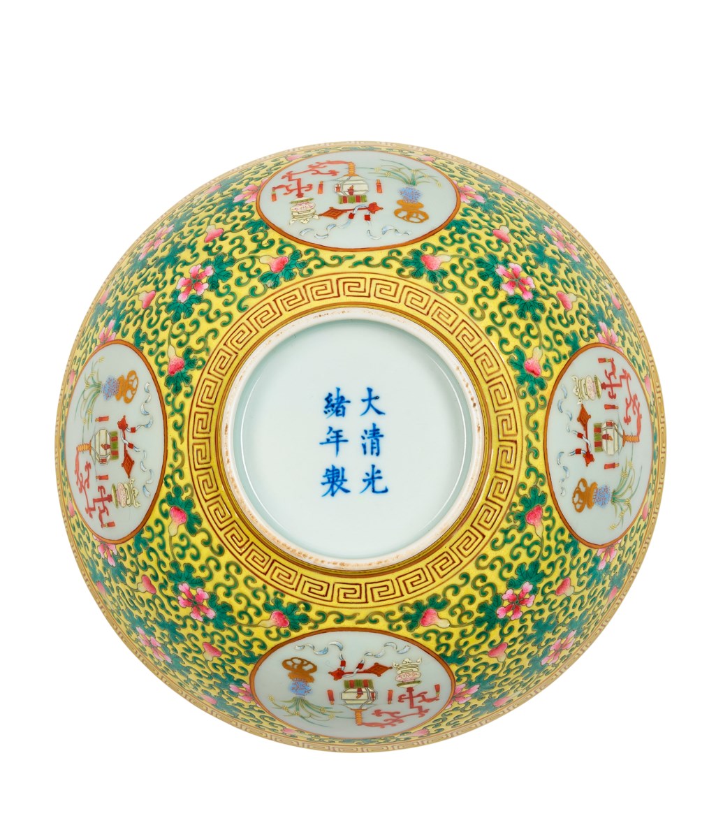 A FINE YELLOW-GROUND FAMILLE ROSE ‘MEDALLION’ BOWL, GUANGXU SIX ...
