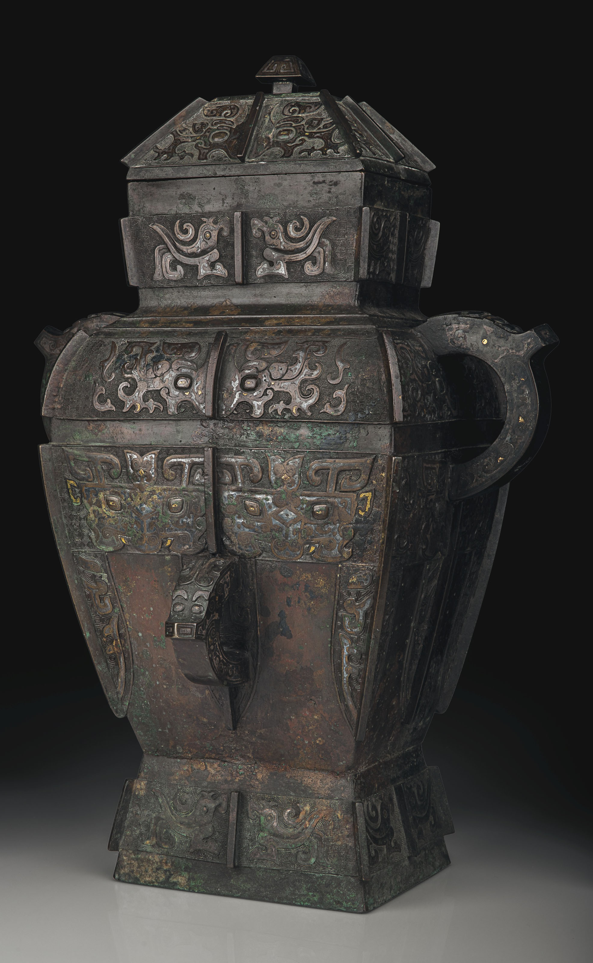 AN ARCHAISTIC GOLD AND SILVER-INLAID BRONZE JAR AND COVER, FANGLEI