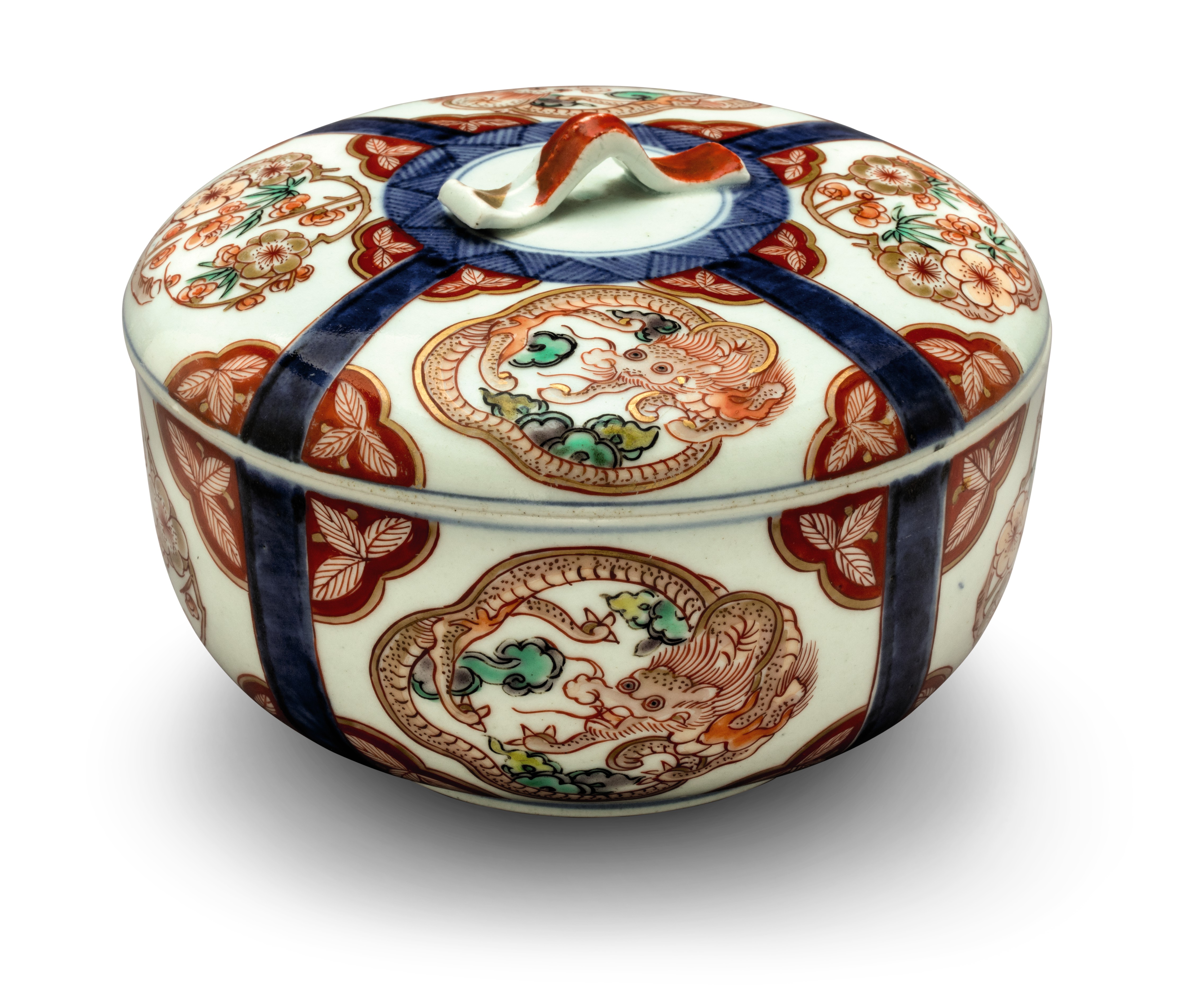 A COVERED JAPANESE BOWL, EDO PERIOD, 19TH CENTURY | Christie’s